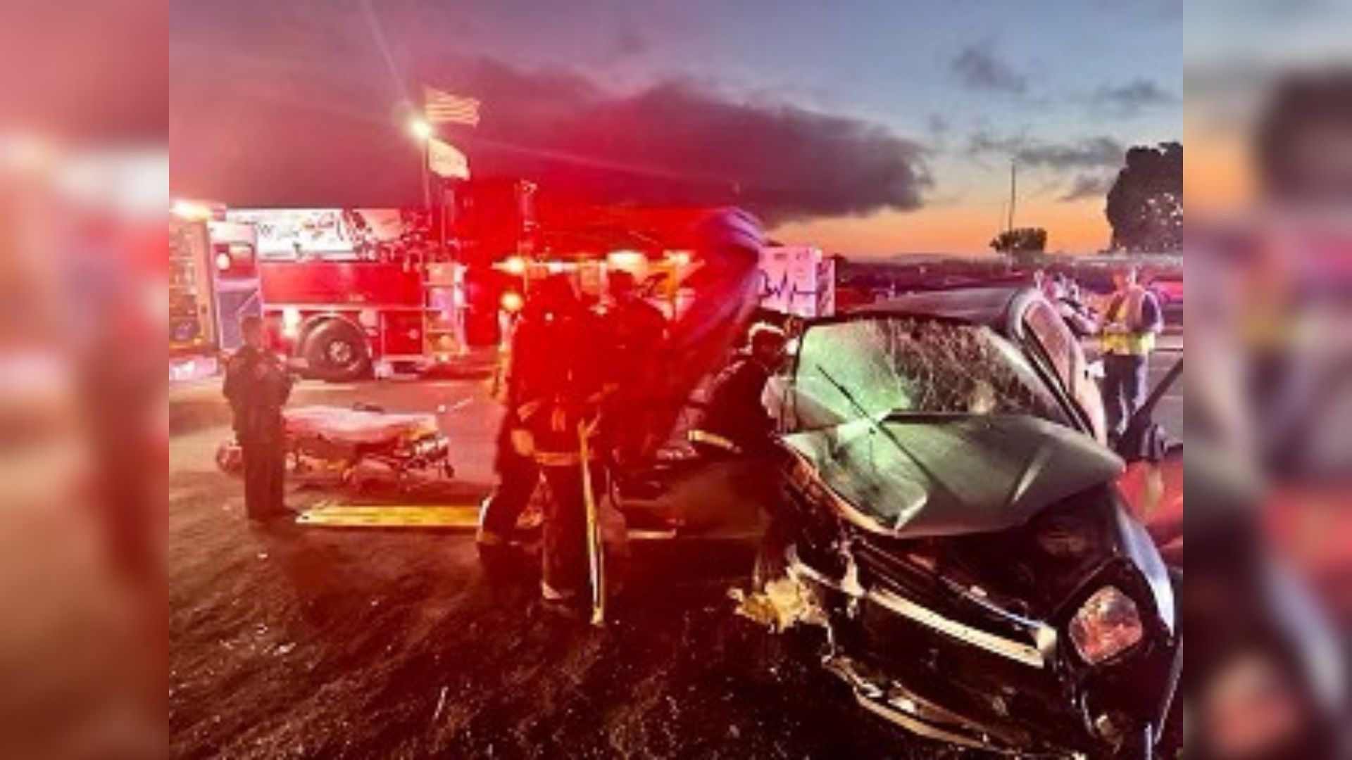 Rescatan a una persona atrapada en choque múltiple en Vallejo | Video ...