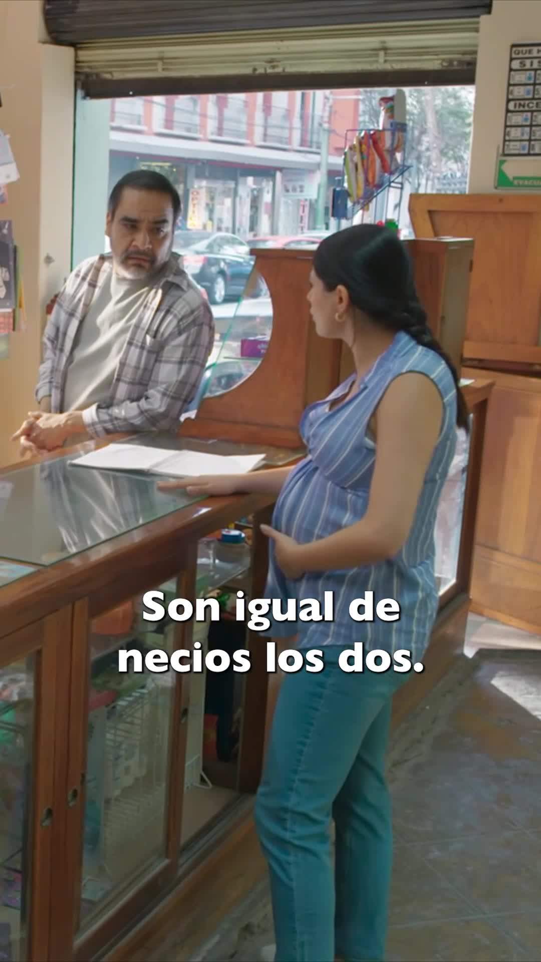 ¡Ya mejor bésense! | Novelas Juegos de Amor y Poder | Univision