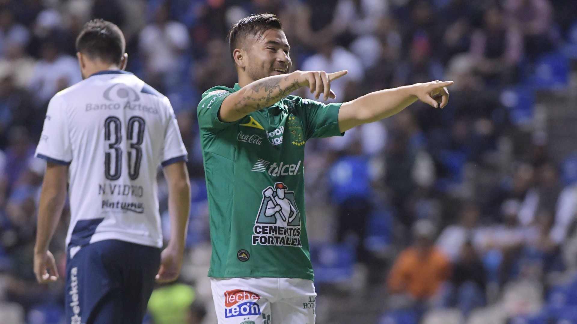 Gol Jean Meneses (Puebla 0-2 León) | Deportes Más Deportes | TUDN Univision
