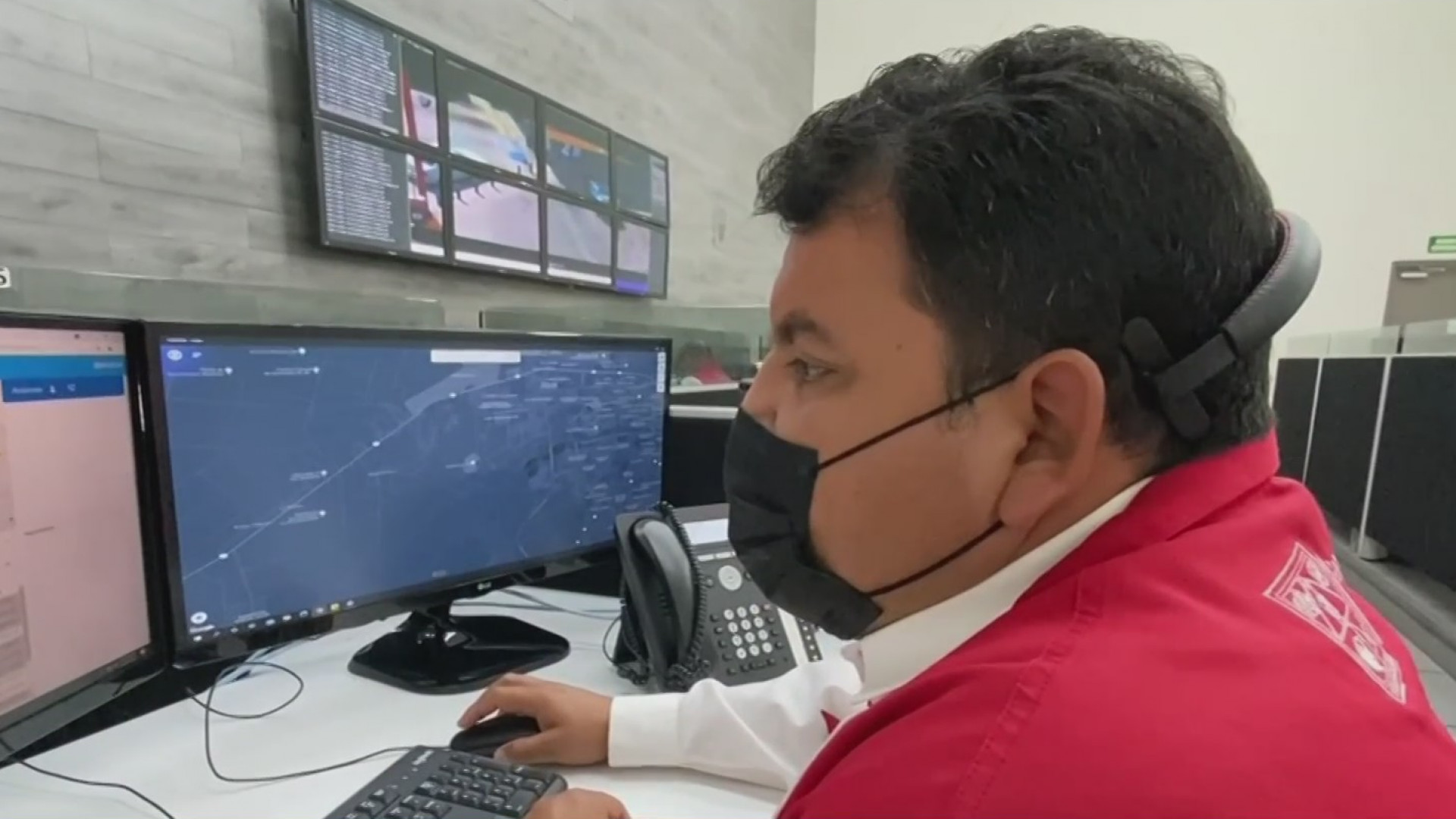 Así funciona el centro de llamadas del 911 en Mexico que ayuda a ...