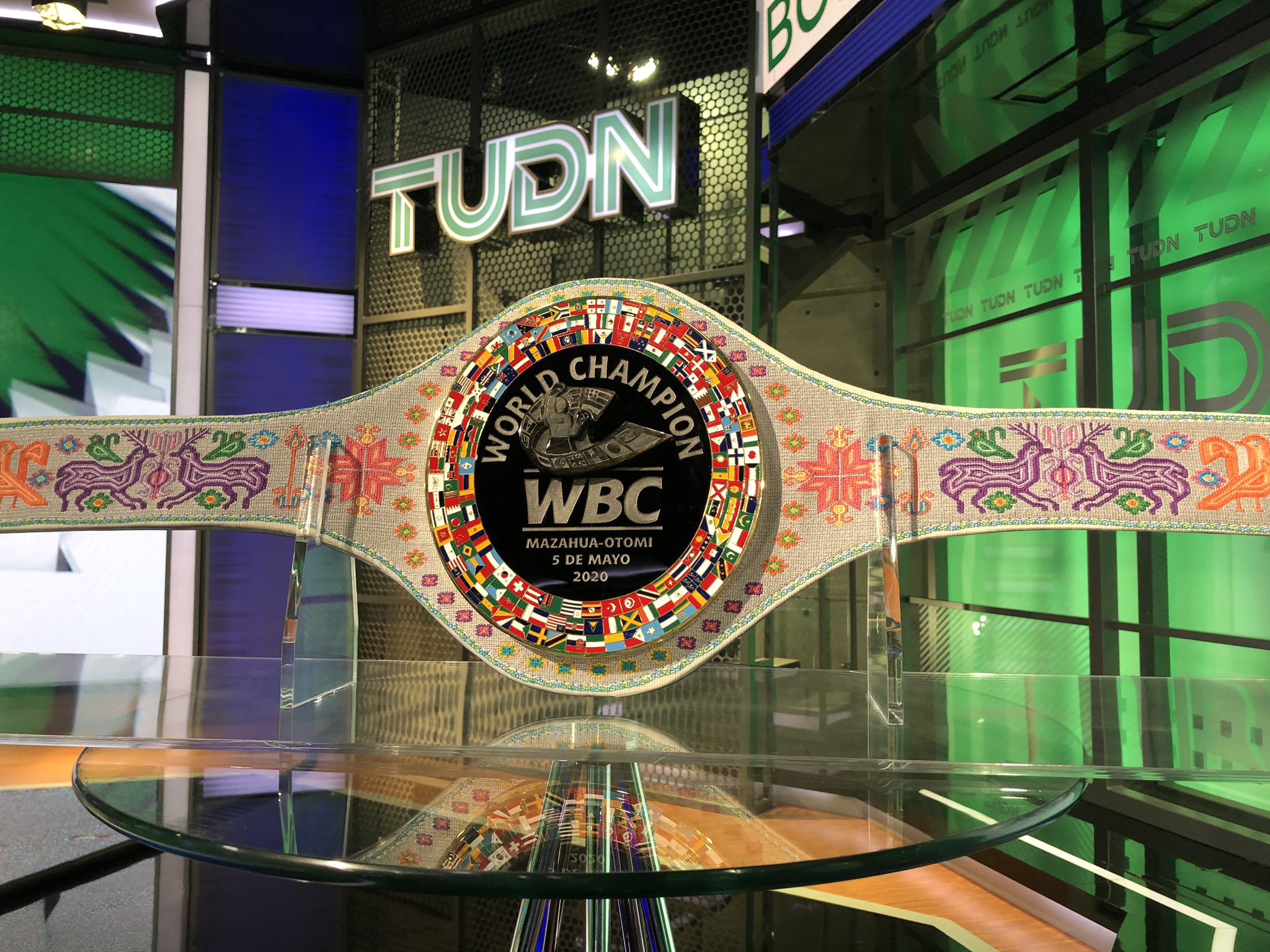 Este es el cinturón que se iba a entregar al ganador de Canelo-Saunders ...