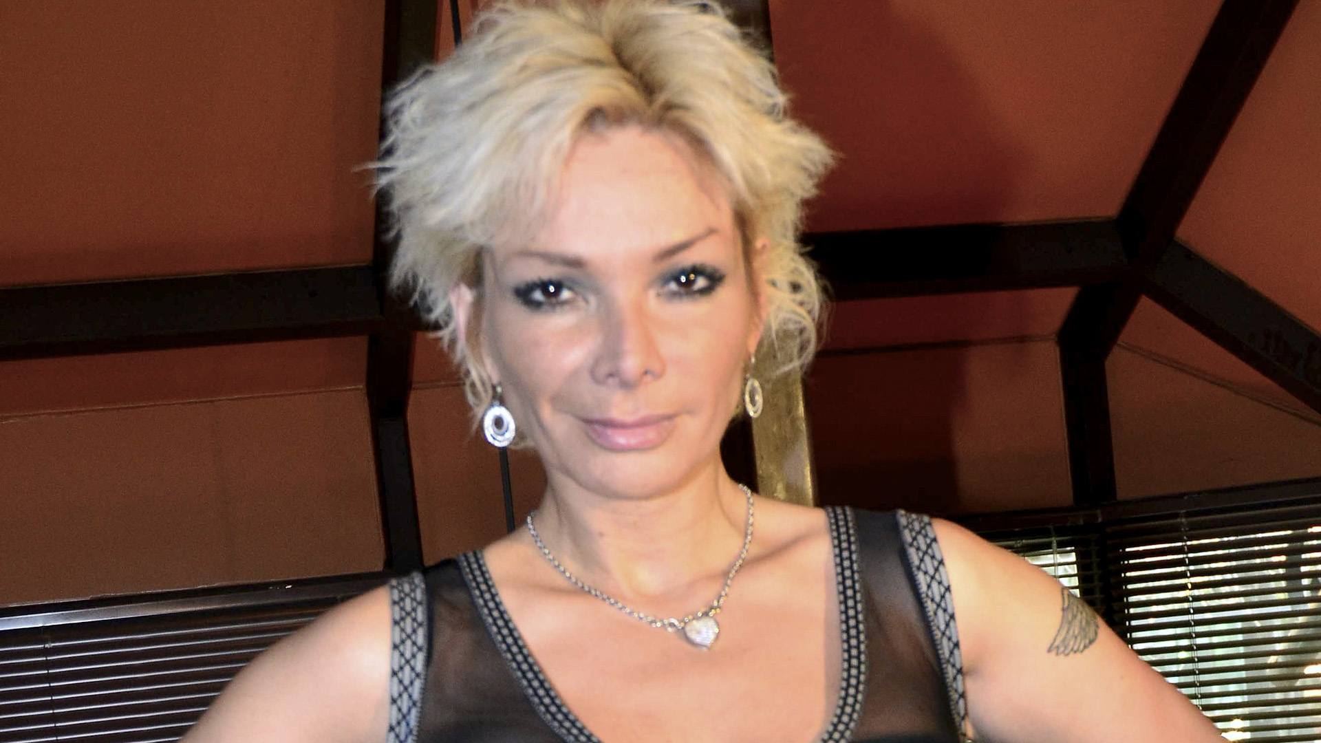 ¡Marisela tiene una mansión! Abrió las puertas de su casa a Orlando ...