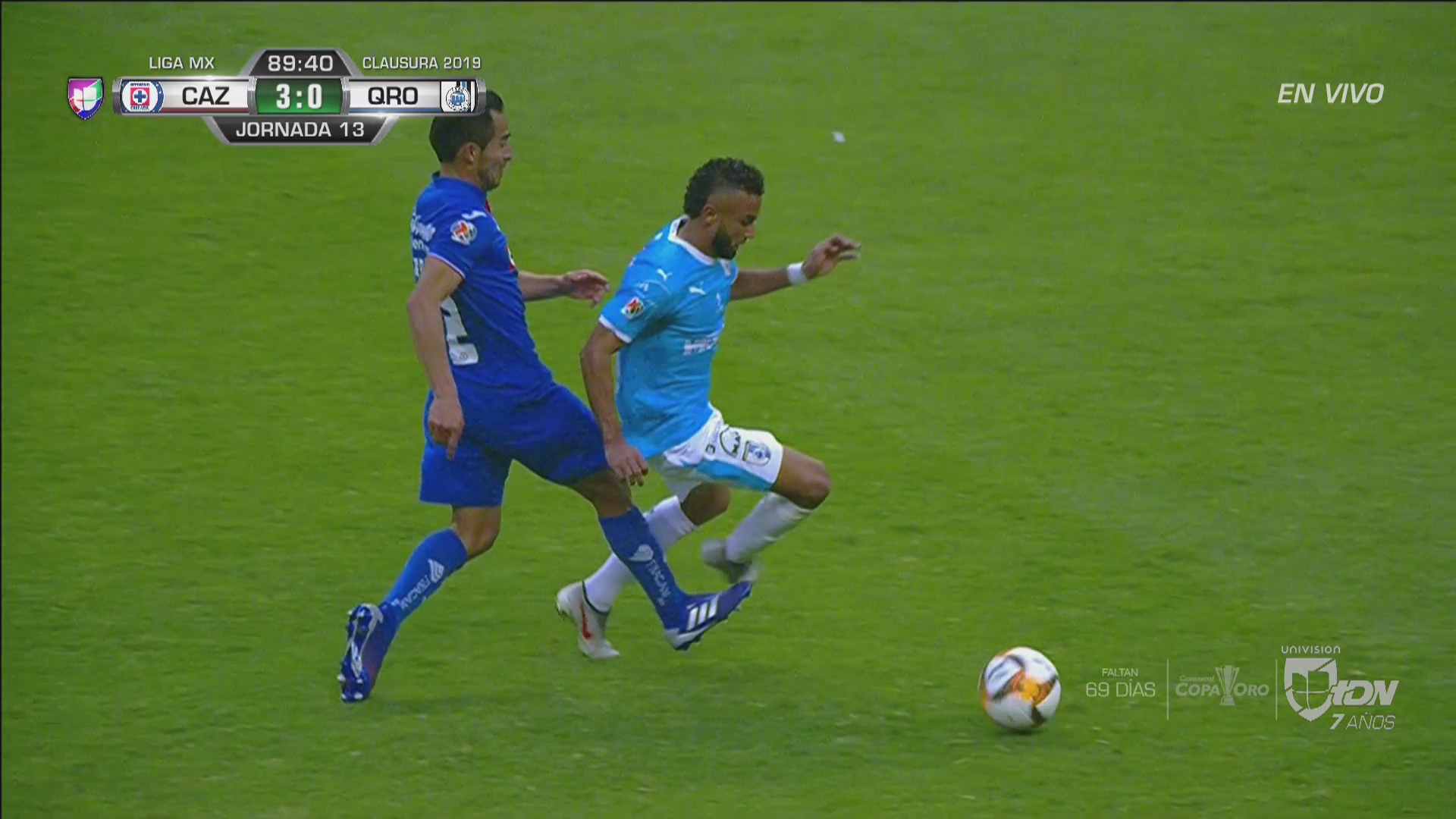 Roja para Rafa Baca por evitar una jugada manifiesta de gol | Deportes ...