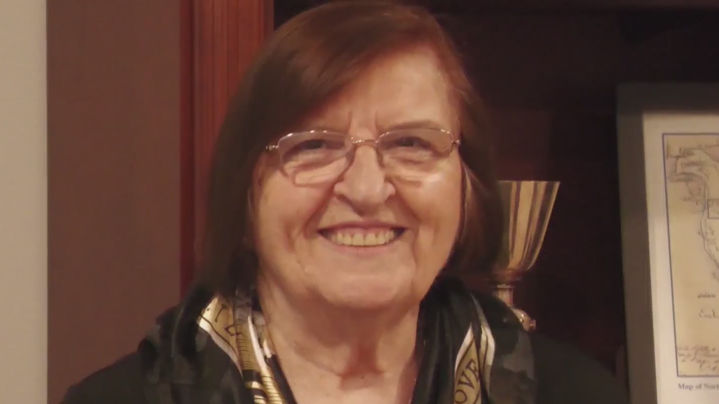 María Cruz Gray, nuestro ángel 32 del mes de julio | Video | Univision ...