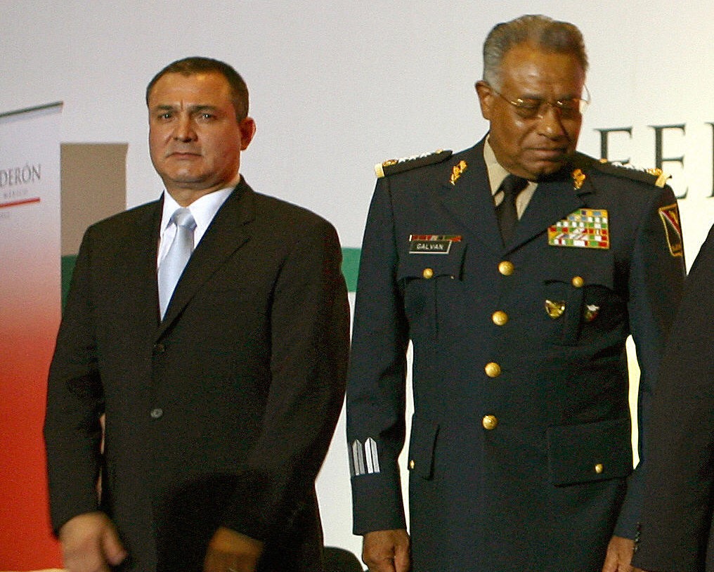 “Había una relación estrecha”: narcotraficante acusa a exsecretario de la Defensa de México ...