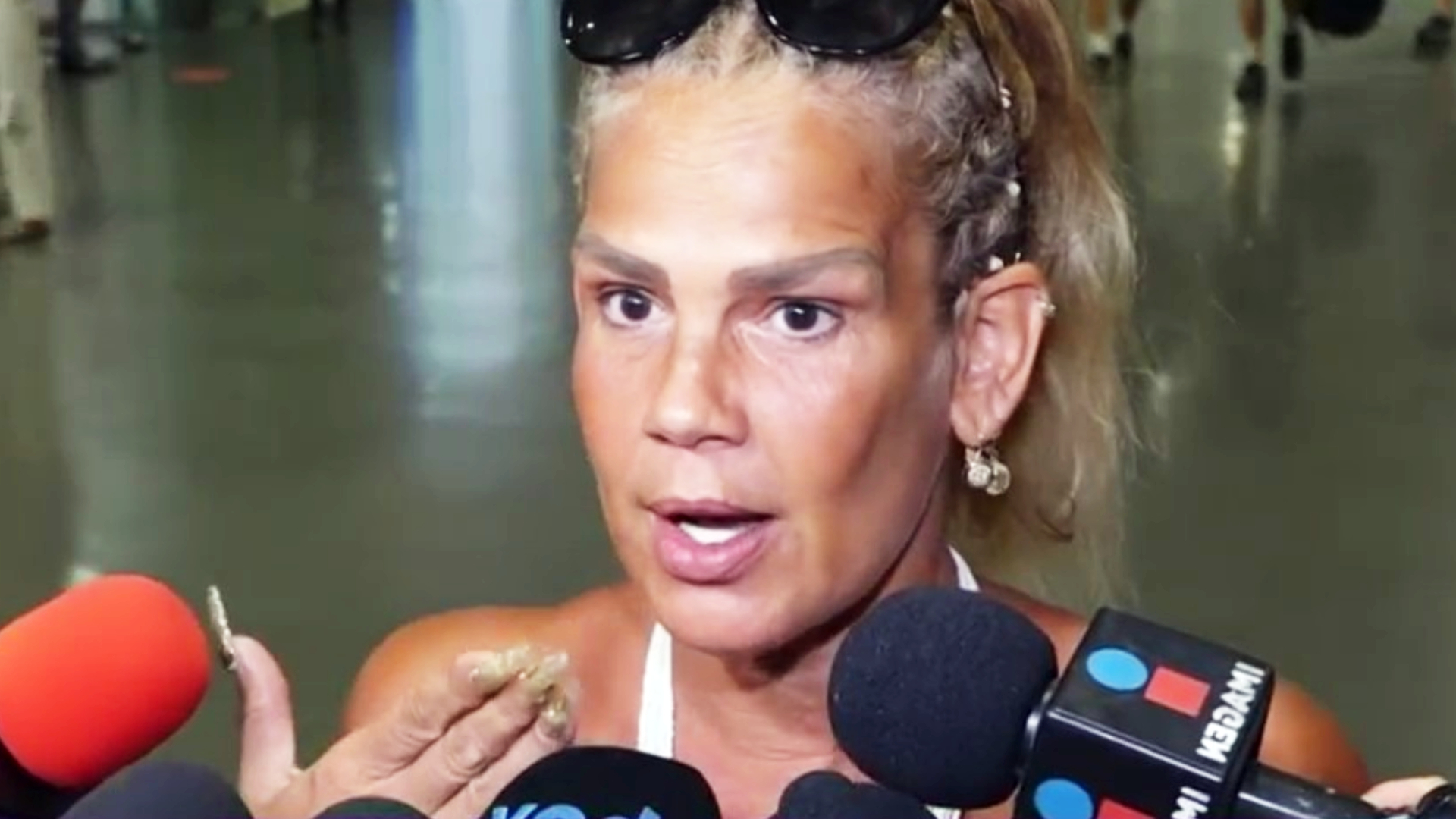 “Mis bubis son famosas”: Niurka Marcos habla de por qué enseñó sus senos en un programa de TV ...