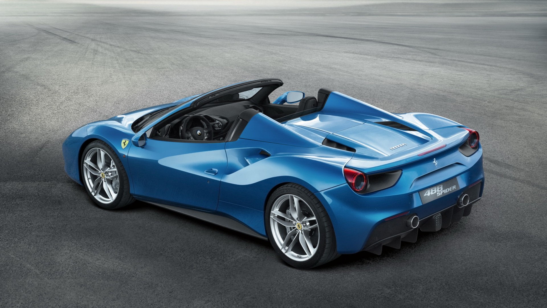 Detalles del Ferrari 488 Spider | A Bordo | Univision