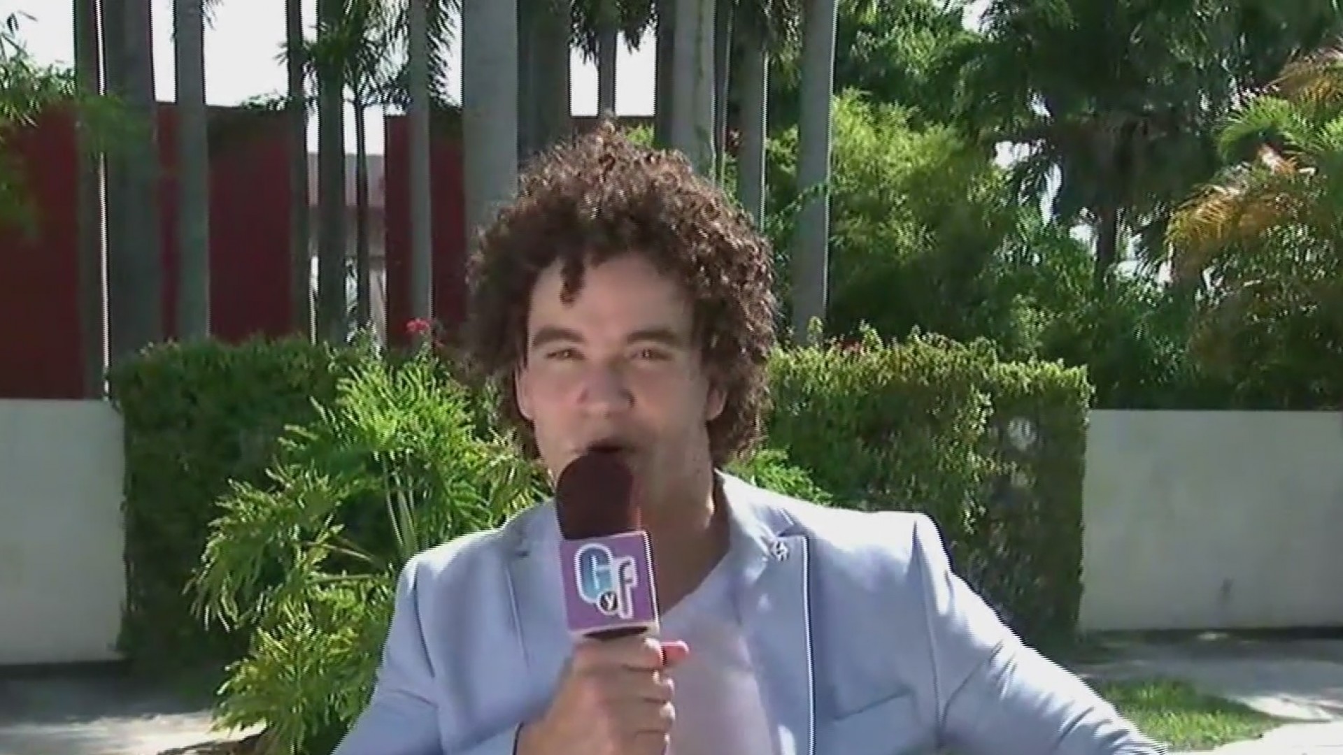 Hoy nos acompañó el reportero que siempre está de segundas en el lugar ...