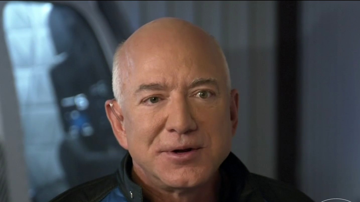 Jeff Bezos ofrece 2 mil millones de dólares a la NASA por inusual ...