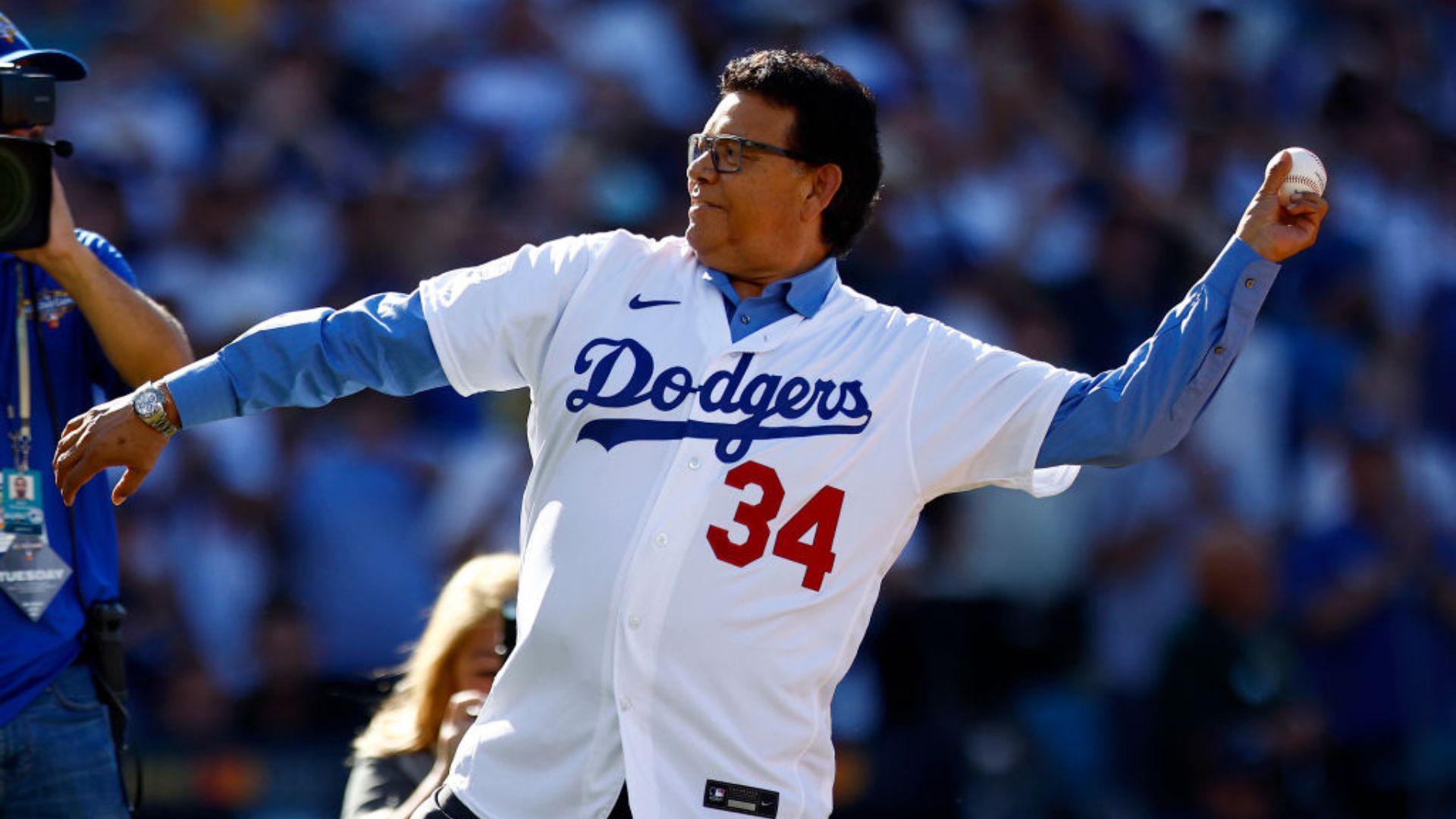 Muere Fernando Valenzuela, legendario beisbolista mexicano y leyenda de los Dodgers de Los ...