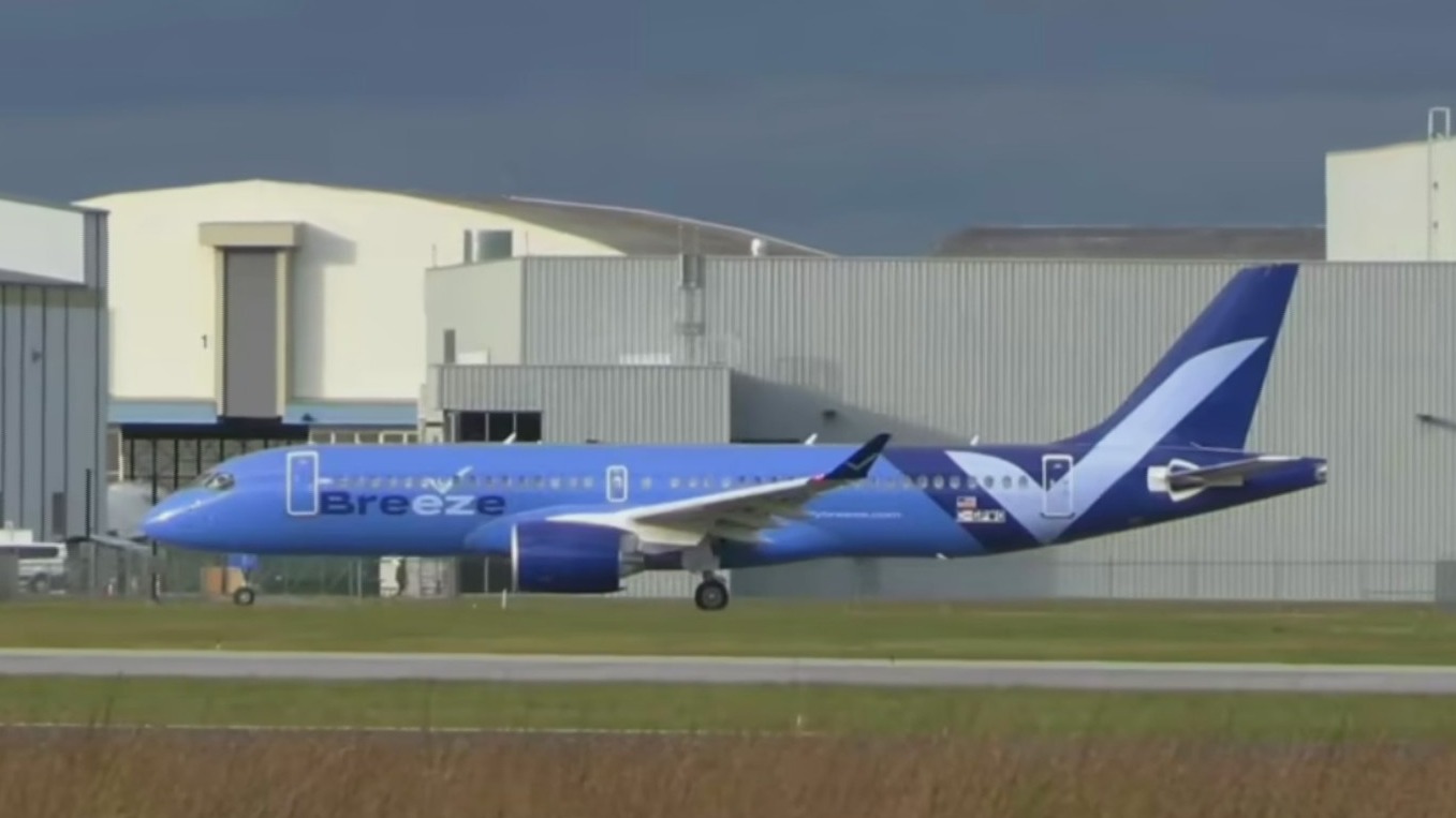 Avión de Breeze Airway procedente de Orlando aterriza de emergencia en ...