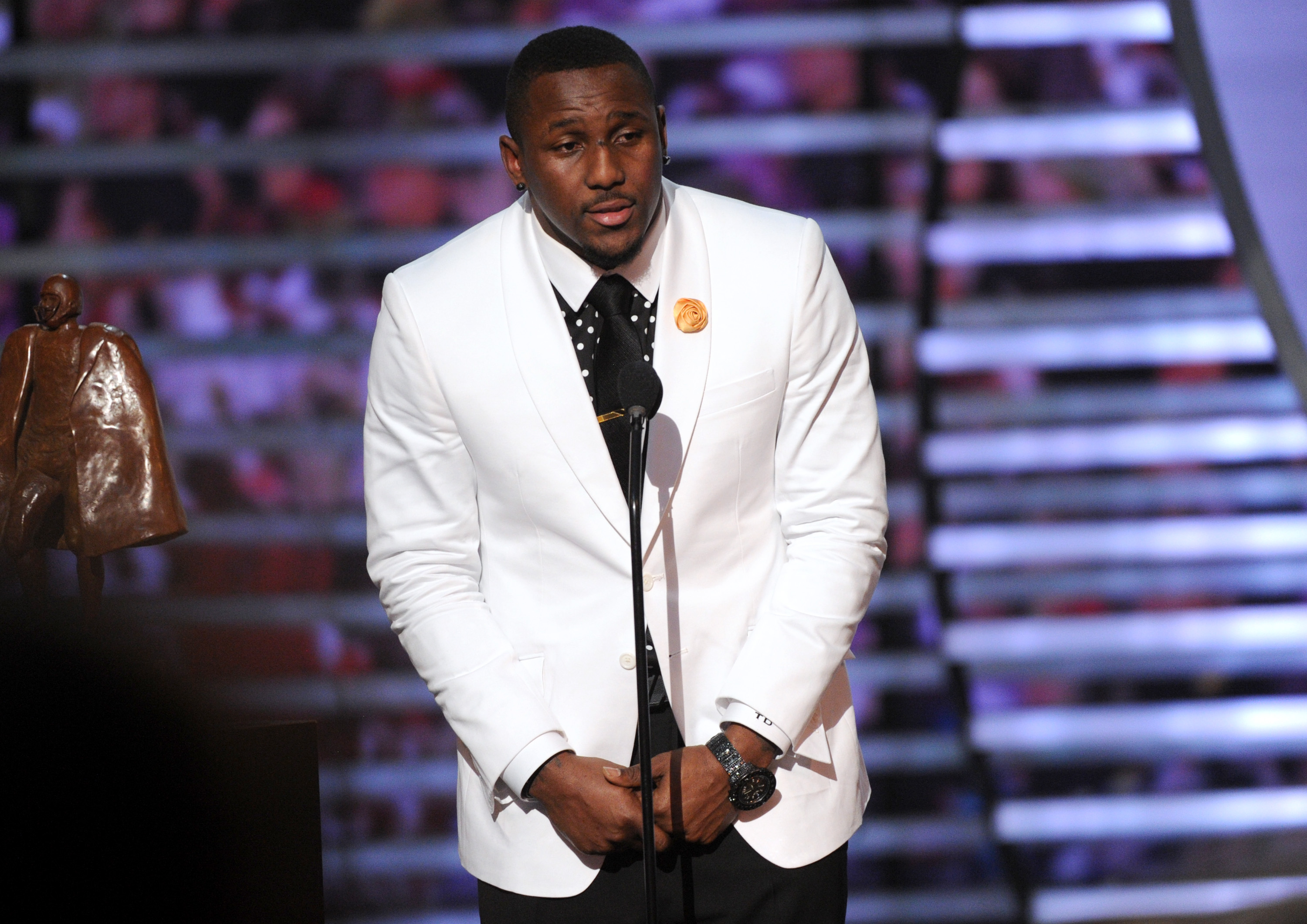 Thomas Davis y los Carolina Panthers firmaron extensión de contrato por ...