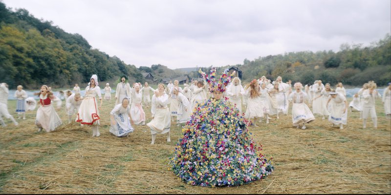 El icónico vestido de Midsommar ya es pieza de museo | Unicable home ...