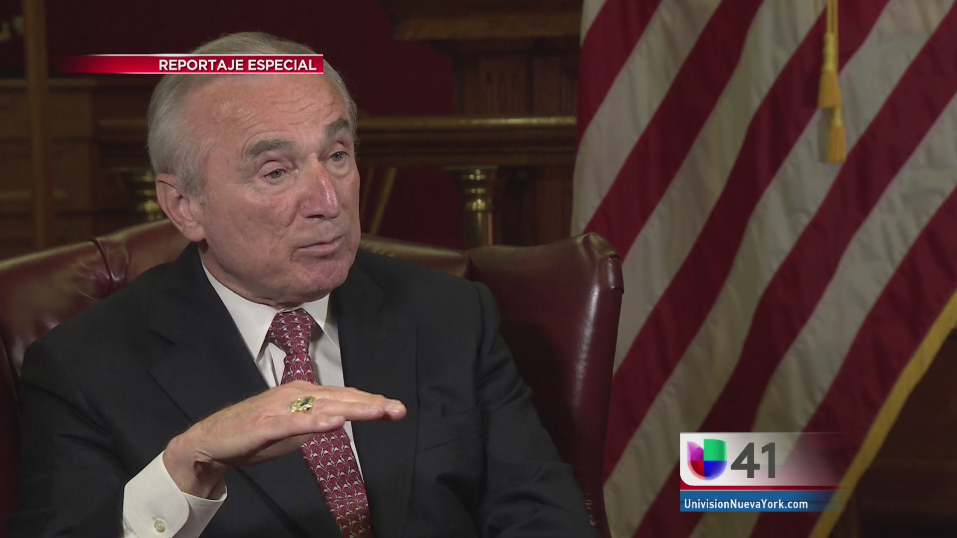 Parte II: Bill Bratton hace frente a críticas | Video | Univision 41 ...