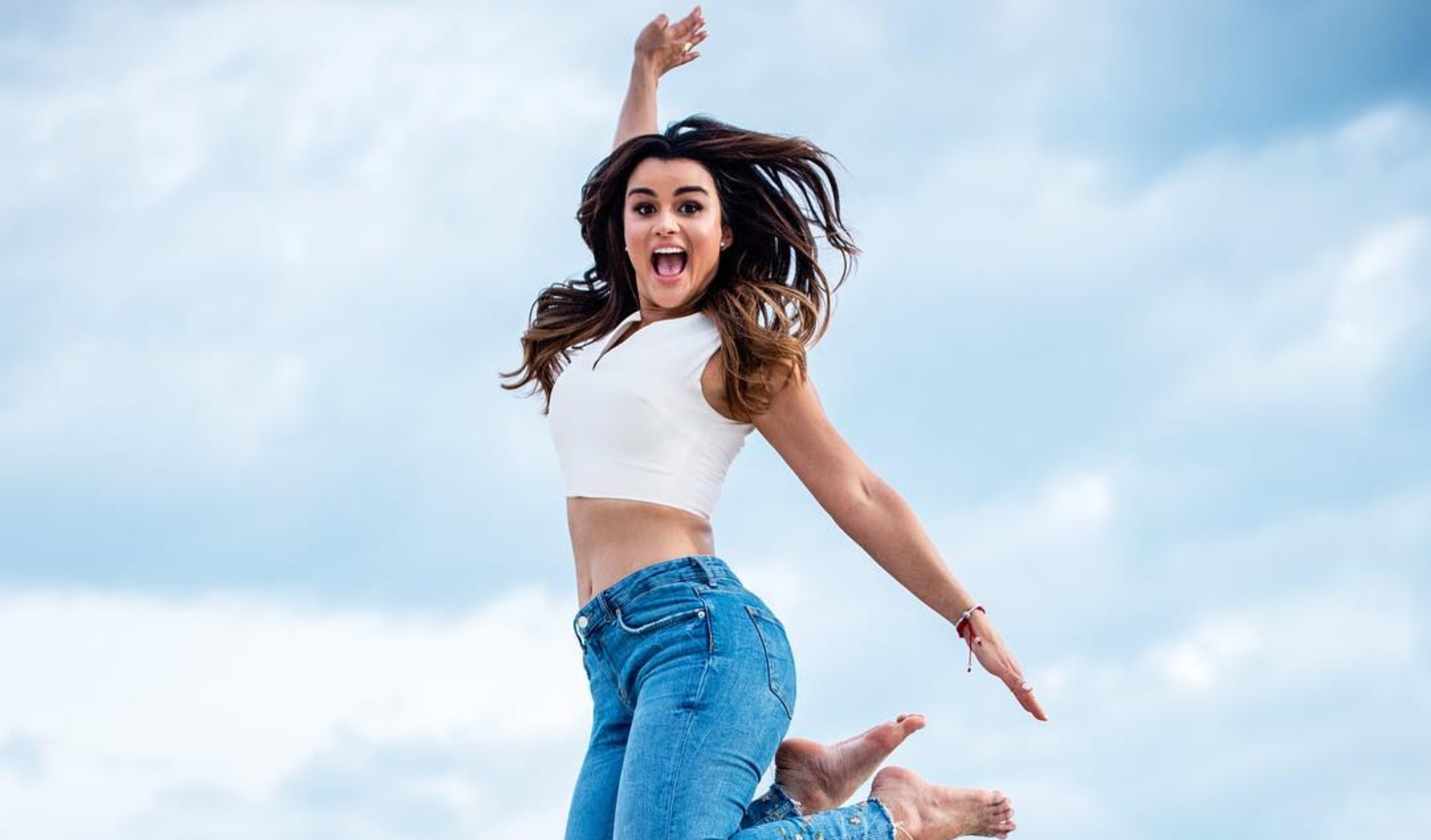 En grande: Clarissa Molina celebró su cumpleaños como hace 15 no lo ...