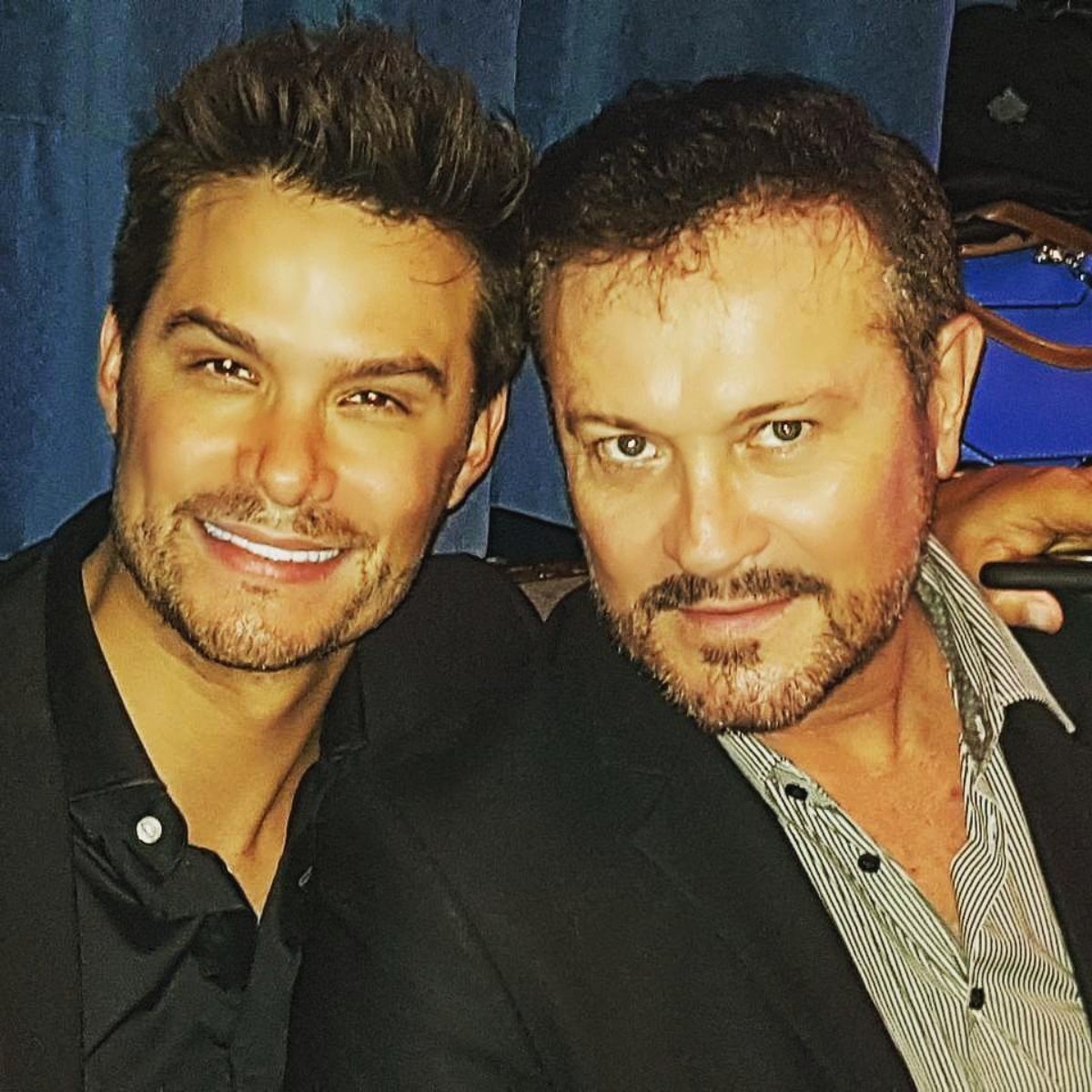 Arturo Peniche posa con sus nietos e hijos de Brandon son sus clones ...