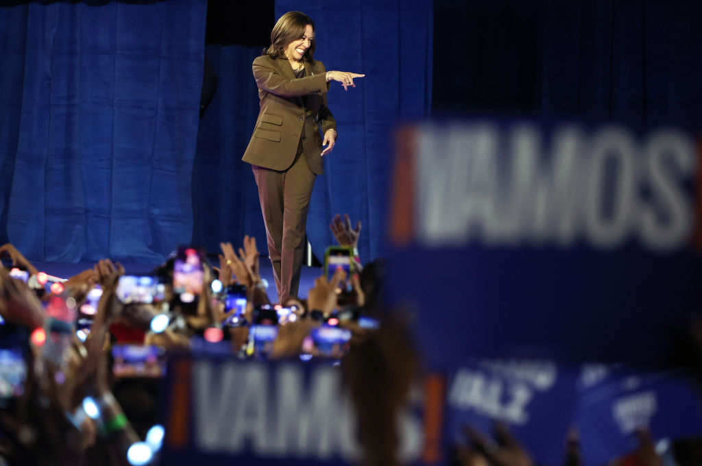 “Hombres con Harris”: the Democratic campaign’s initiative to mobilize ...