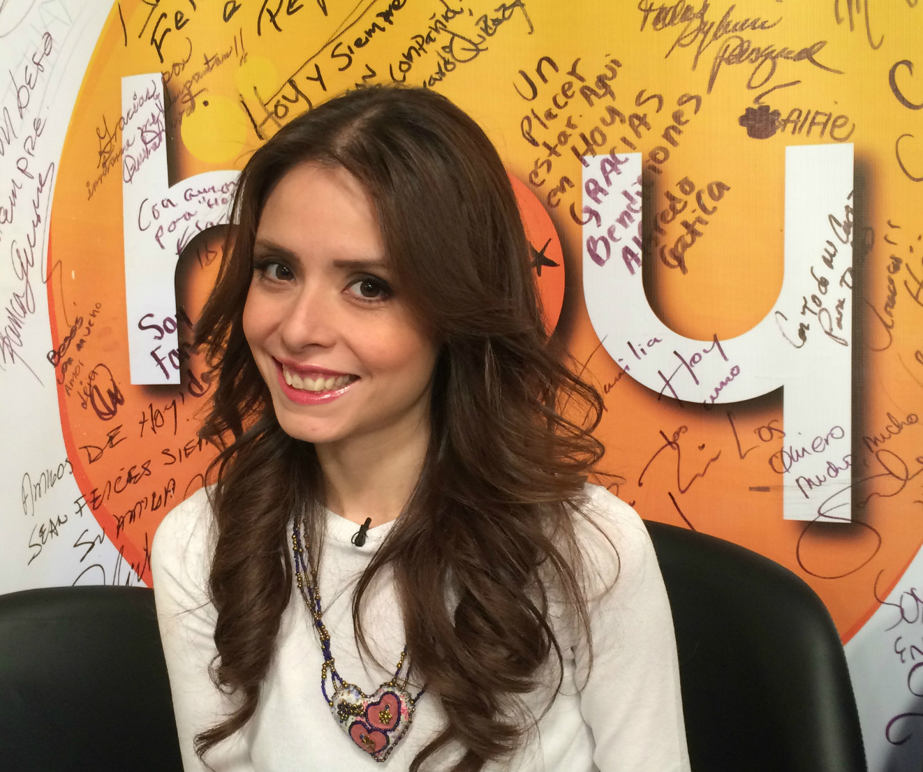 MARIFER CENTENO ENTREVISTA A CANTANTE DULCE | Shows Hoy | Las Estrellas