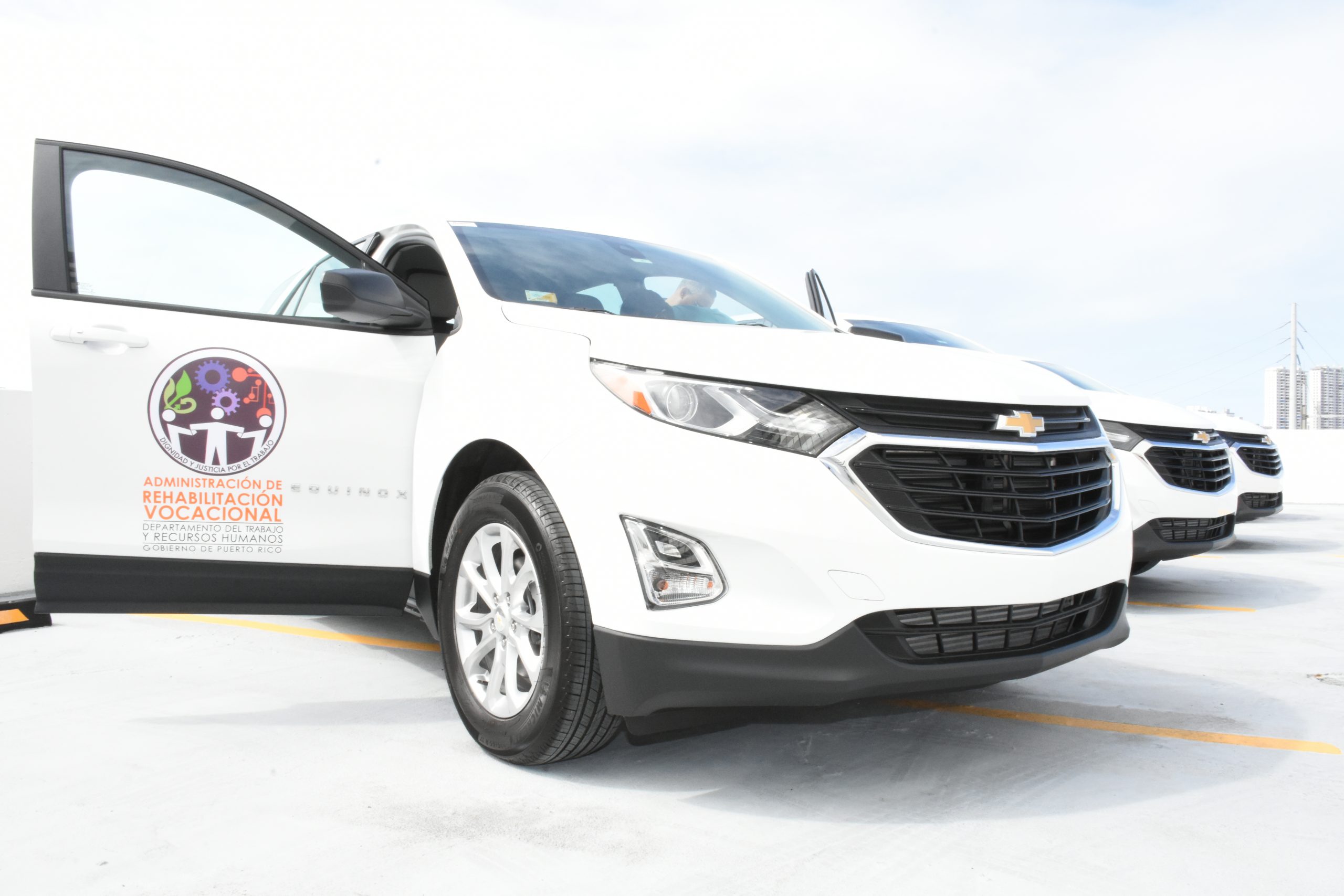 Administración de Rehabilitación Vocacional entrega nuevos vehículos a ...