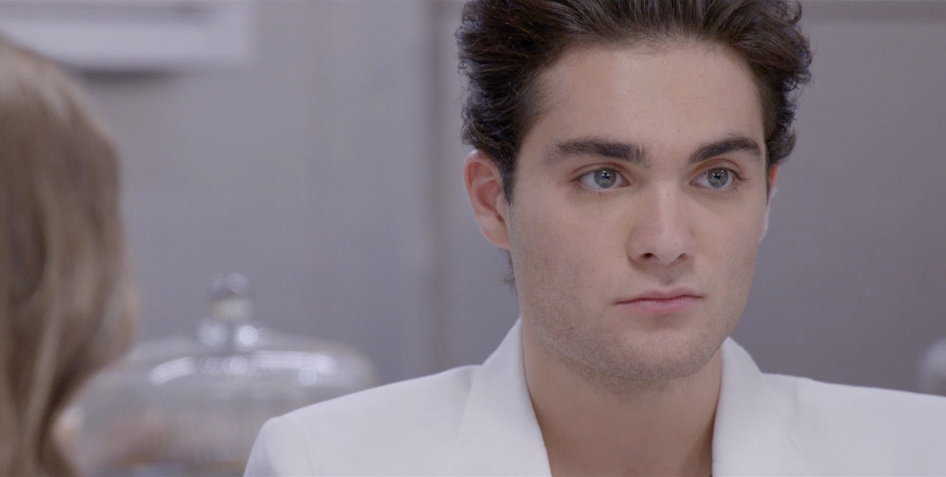 C57: ¡Todos saben que León es hijo de un narco! | Shows Like la Leyenda ...