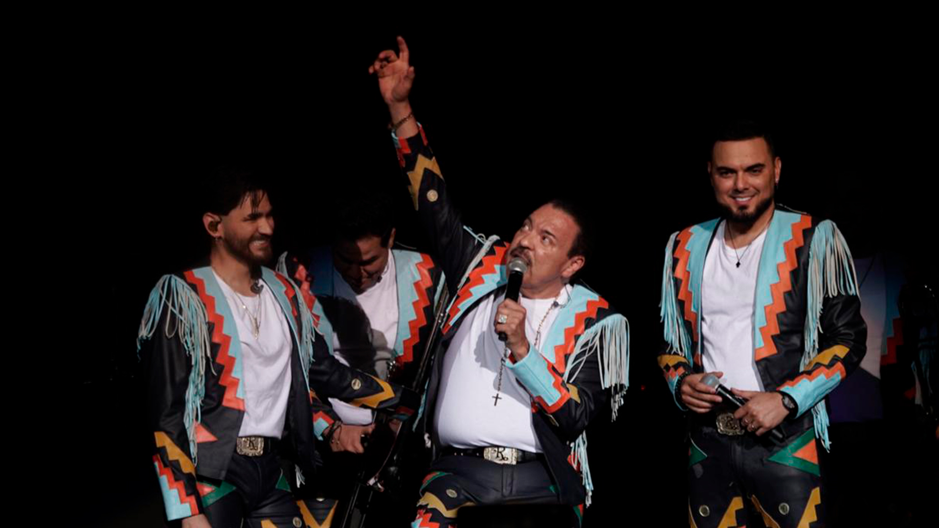 Julio Preciado afirma que gracias a El Recodo la música de banda dejó ...