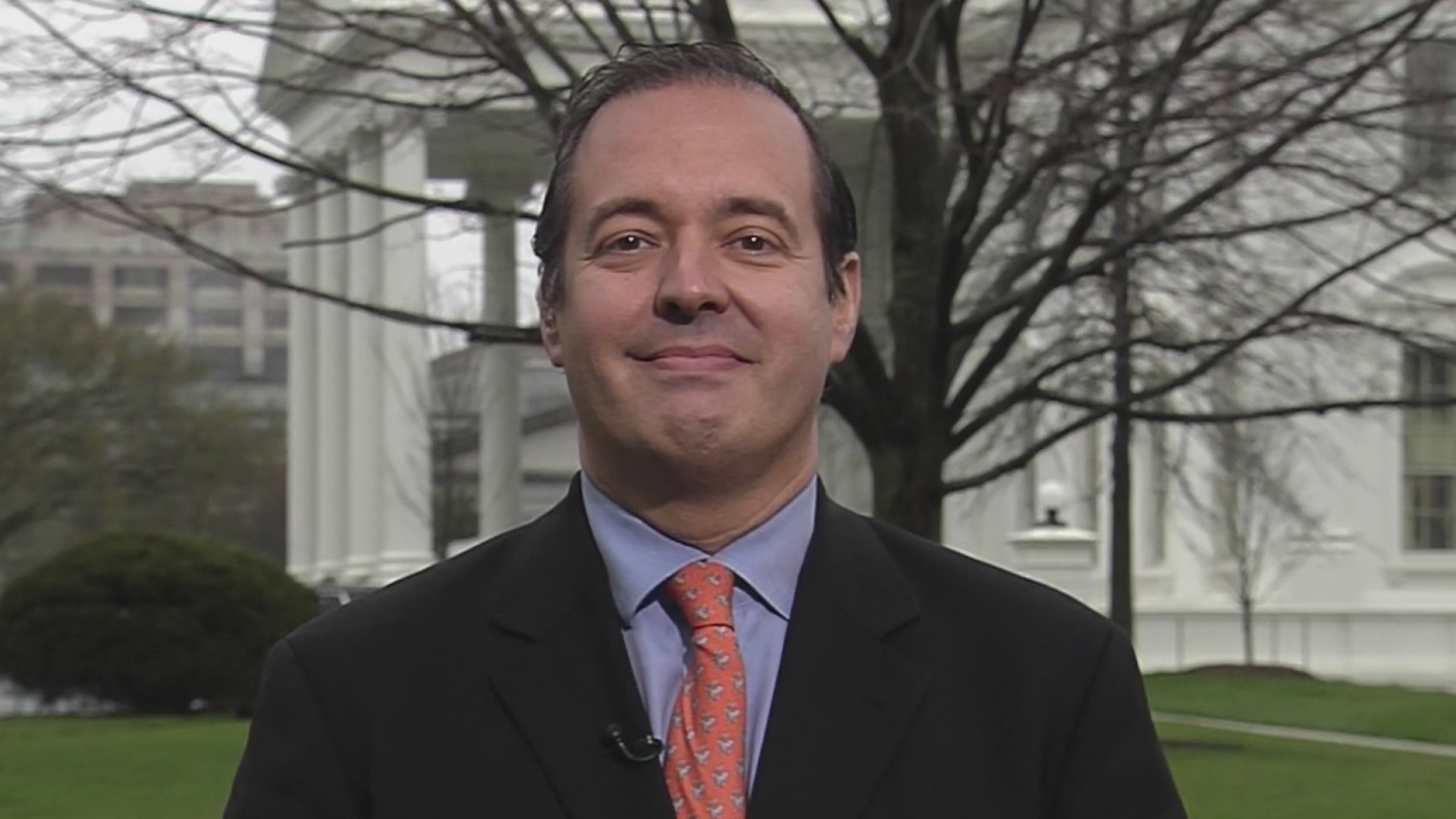 El asesor hispano de Trump, Carlos Díaz-Rosillo, habla con Jorge Ramos ...