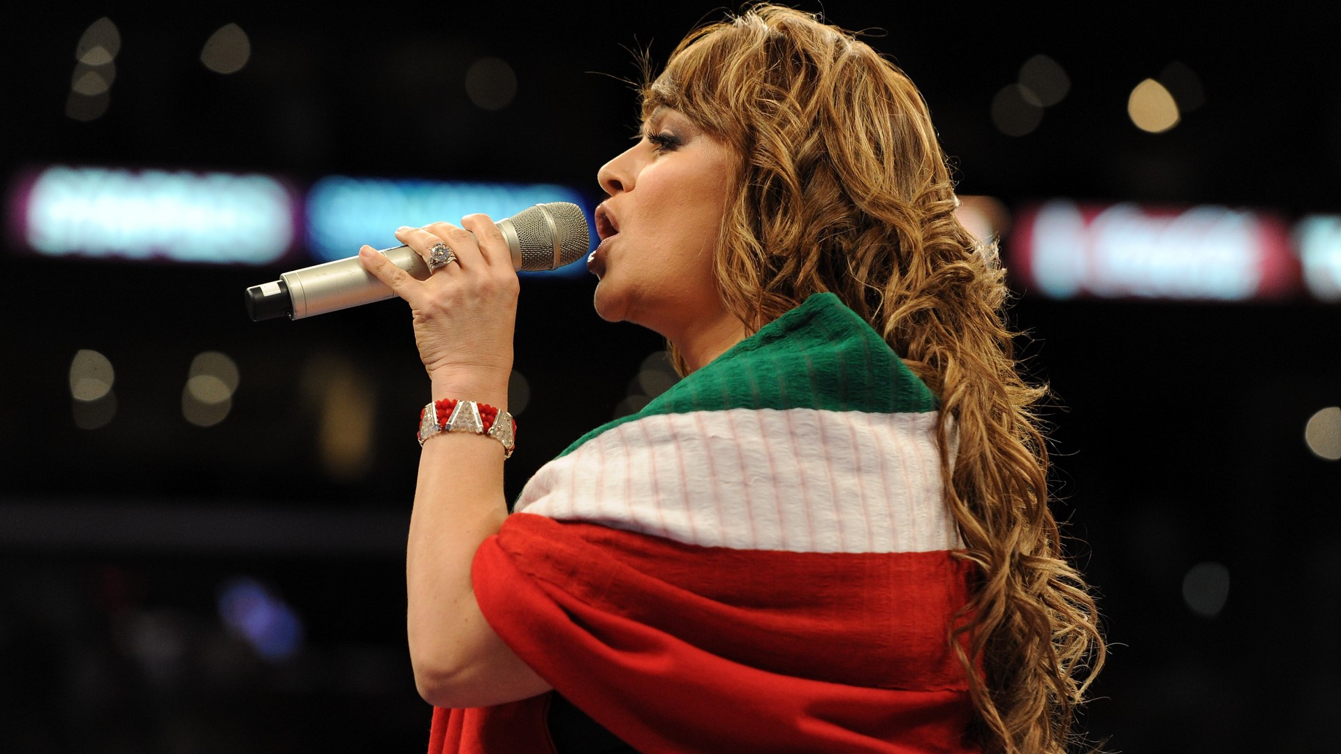 Testigo dice que Jenni Rivera fue golpeada y abusada por el ...