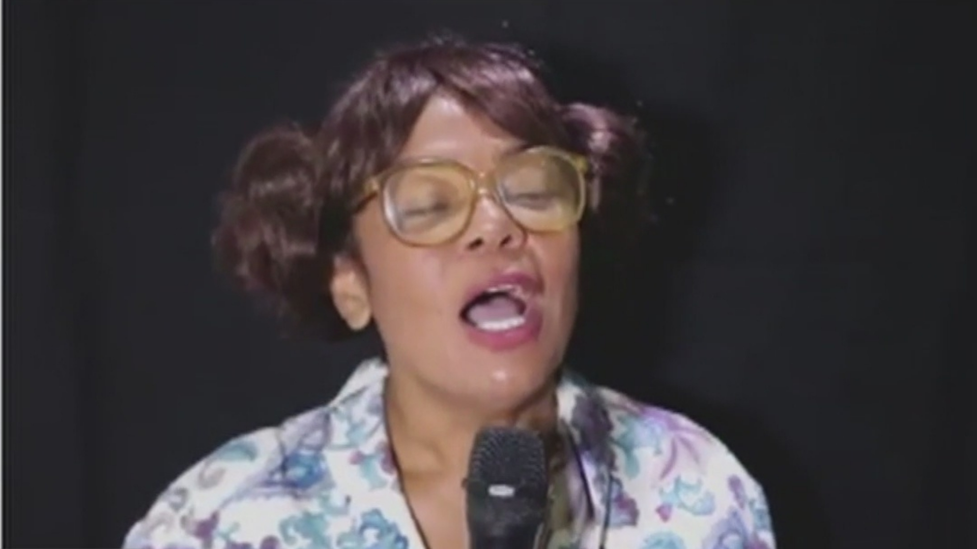 Cheddy García, la actriz y comediante que encontró en las redes ...