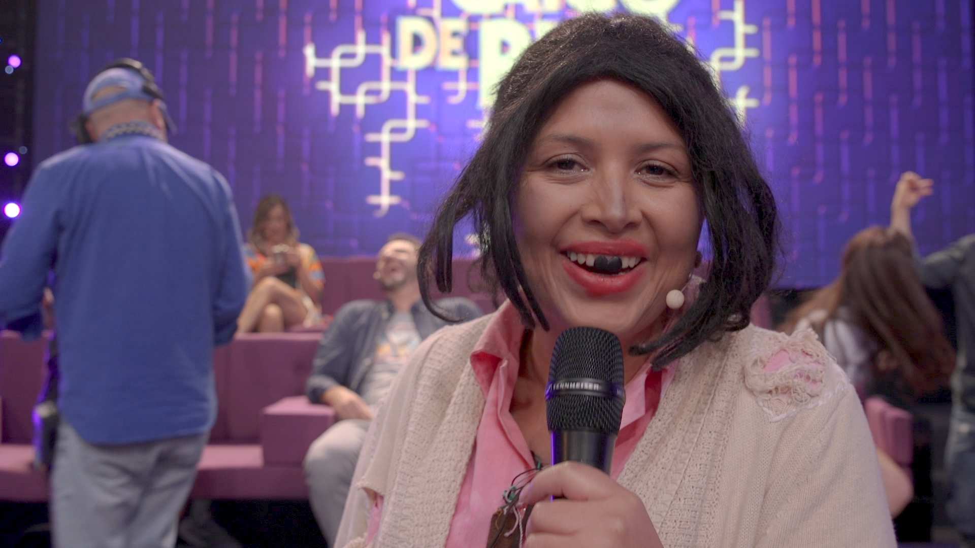 Este es el reto de pistear 99 segundos con La Chupitos | Shows Me caigo ...