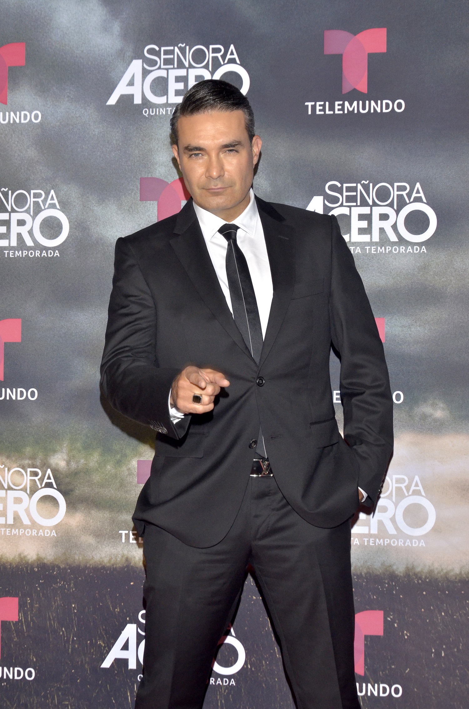 Mauricio Islas planea abrir clínica de ayuda emocional | Las Estrellas ...