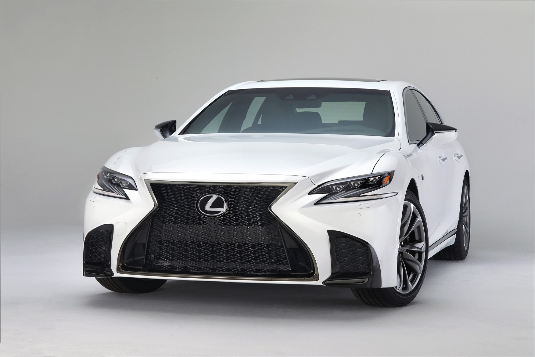 Lexus redobla su apuesta deportiva en el Auto Show de Nueva York con el ...