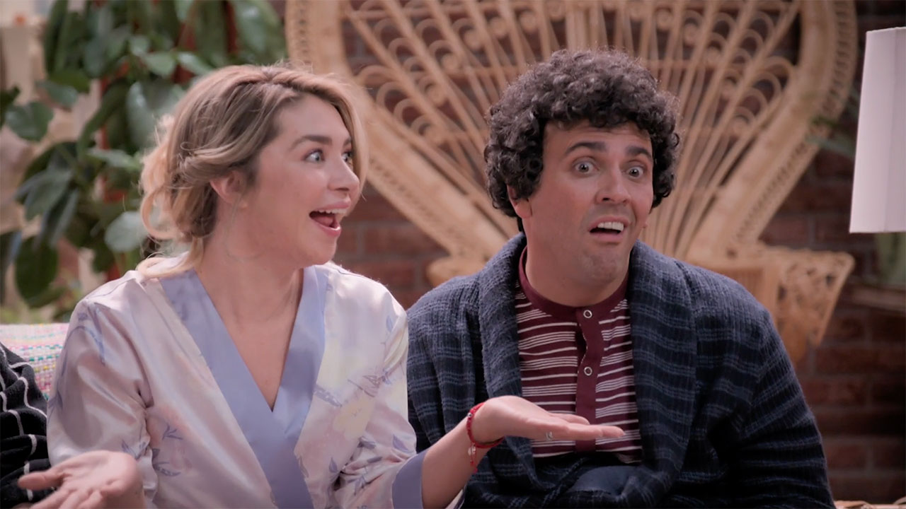 Una familia de diez: Los nuevos muebles | Shows Videos | Distrito Comedia