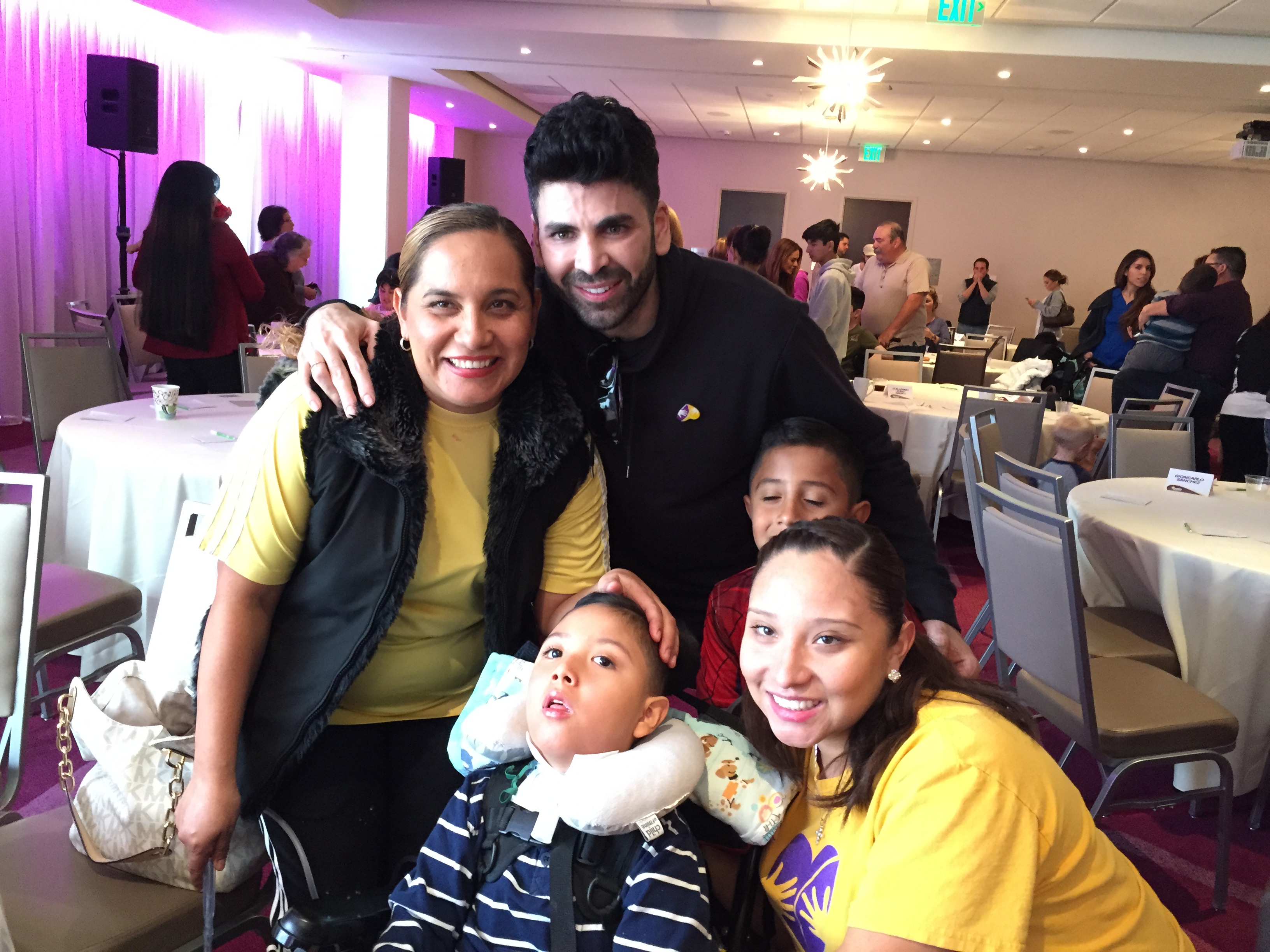 Sonrisas y buen espíritu se vivió en el desayuno con los niños del ...