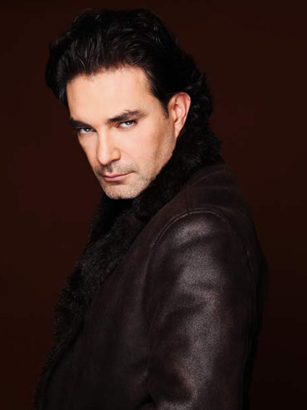 Mauricio Islas | Las Estrellas Home CEA | Las Estrellas