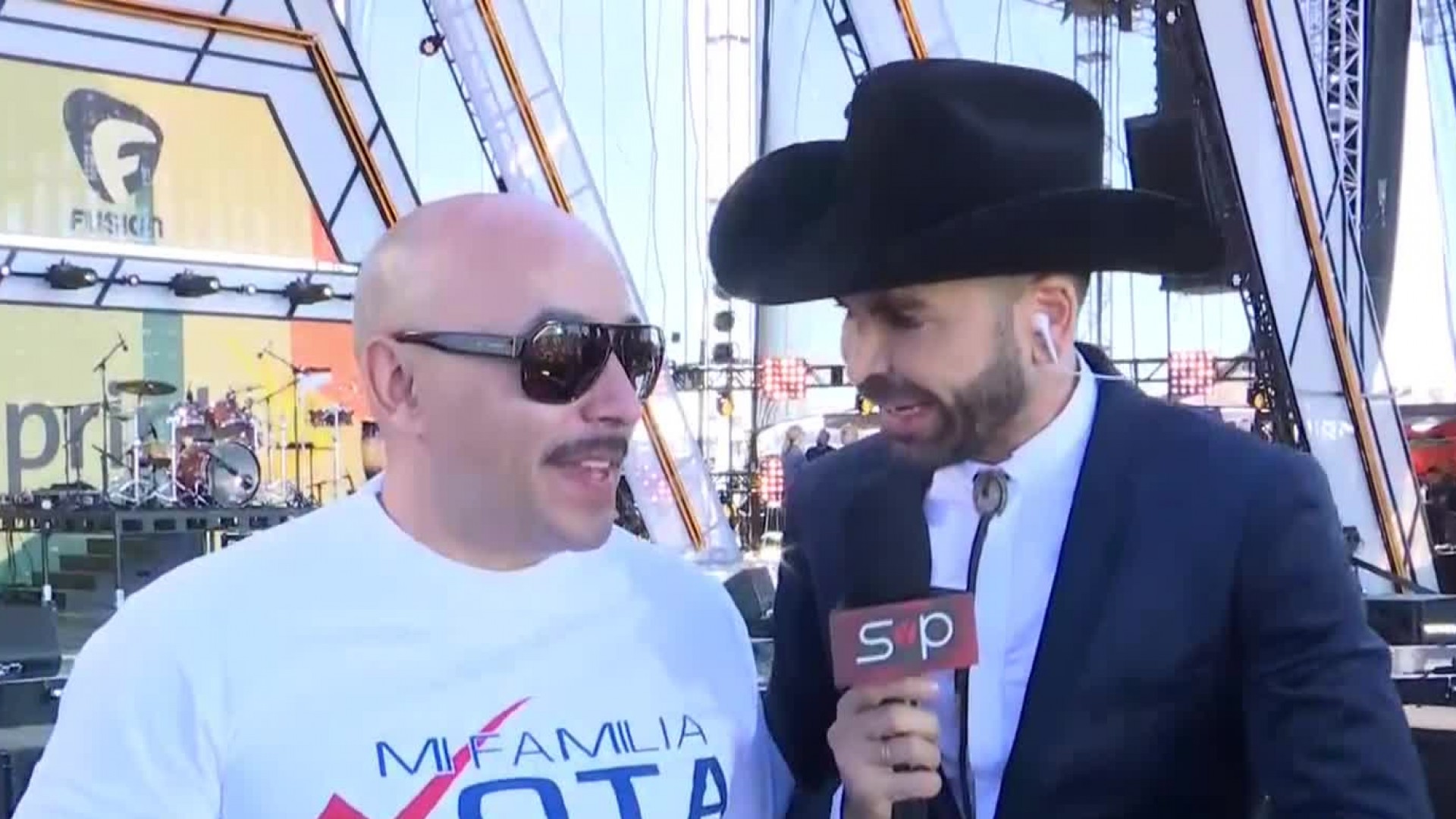 A Jomari Goyso le contaron un chisme de Lupillo Rivera, él responde si es verdad | Shows Sal y ...