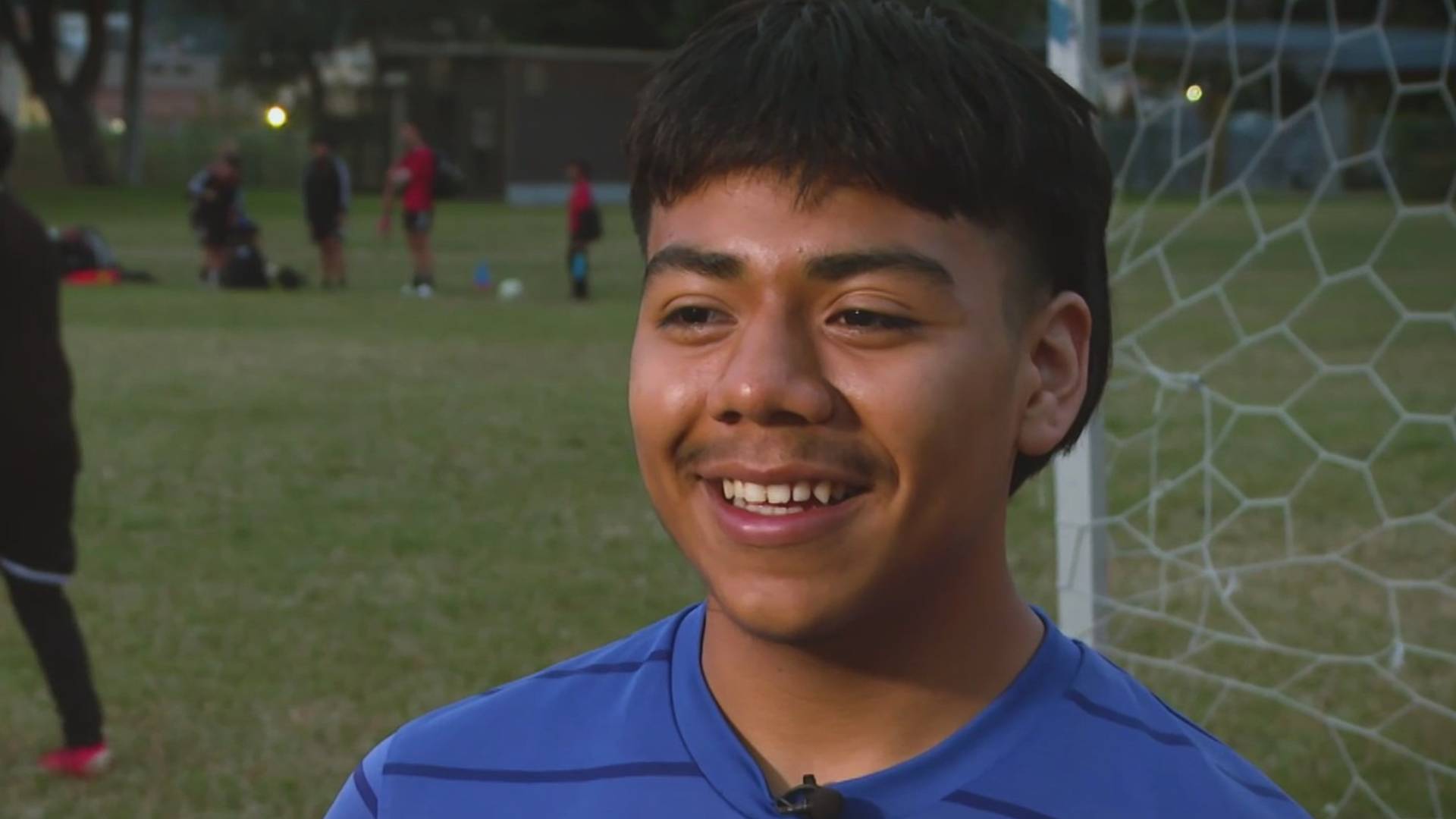 Johan Ríos sueña con ser parte de la selección mexicana y ayudar a su mamá | Video | Univision ...