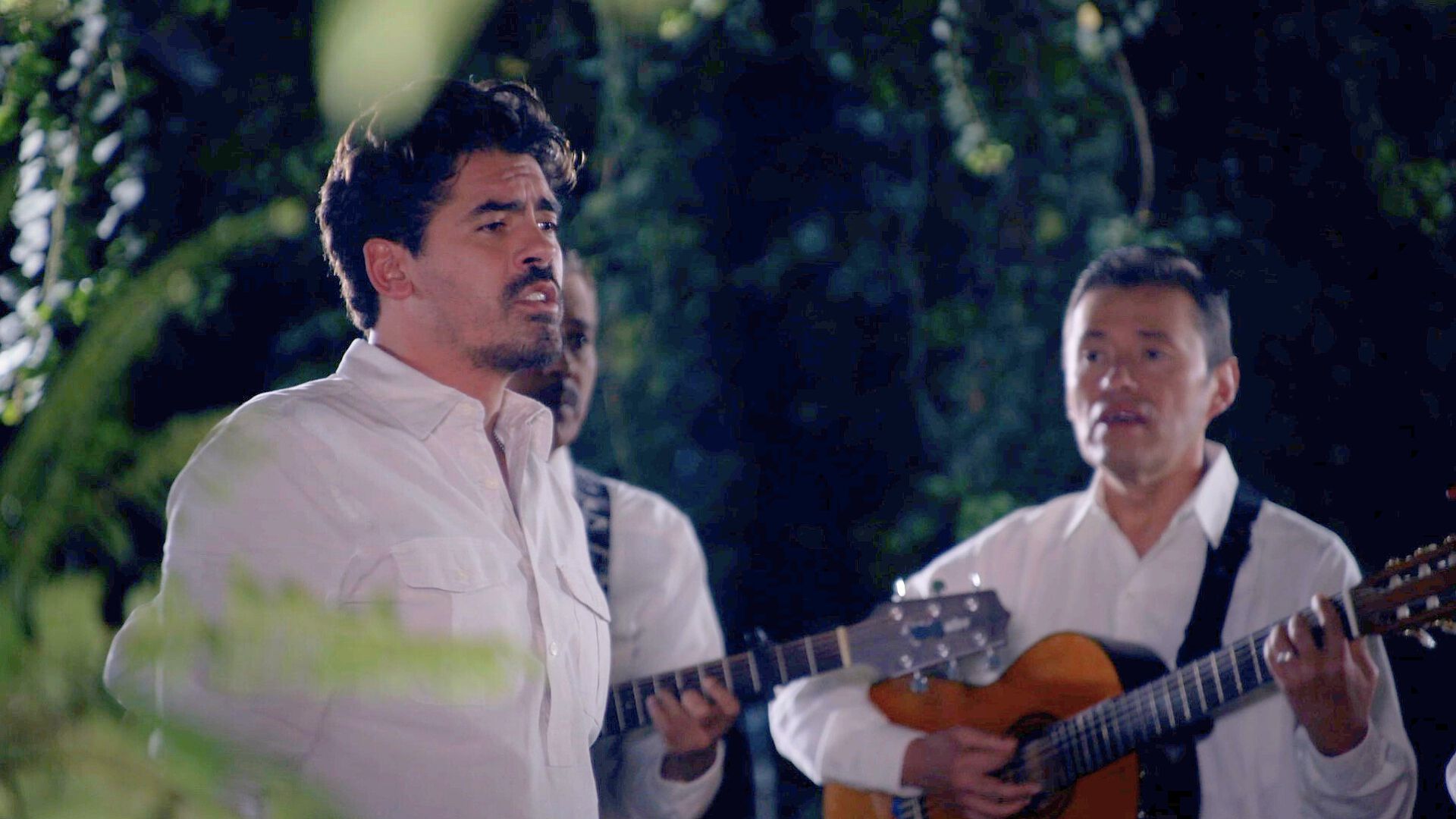 Iván Arana sorprende al cantar con mariachi en ‘Nadie Como Tú’ | Shows ...