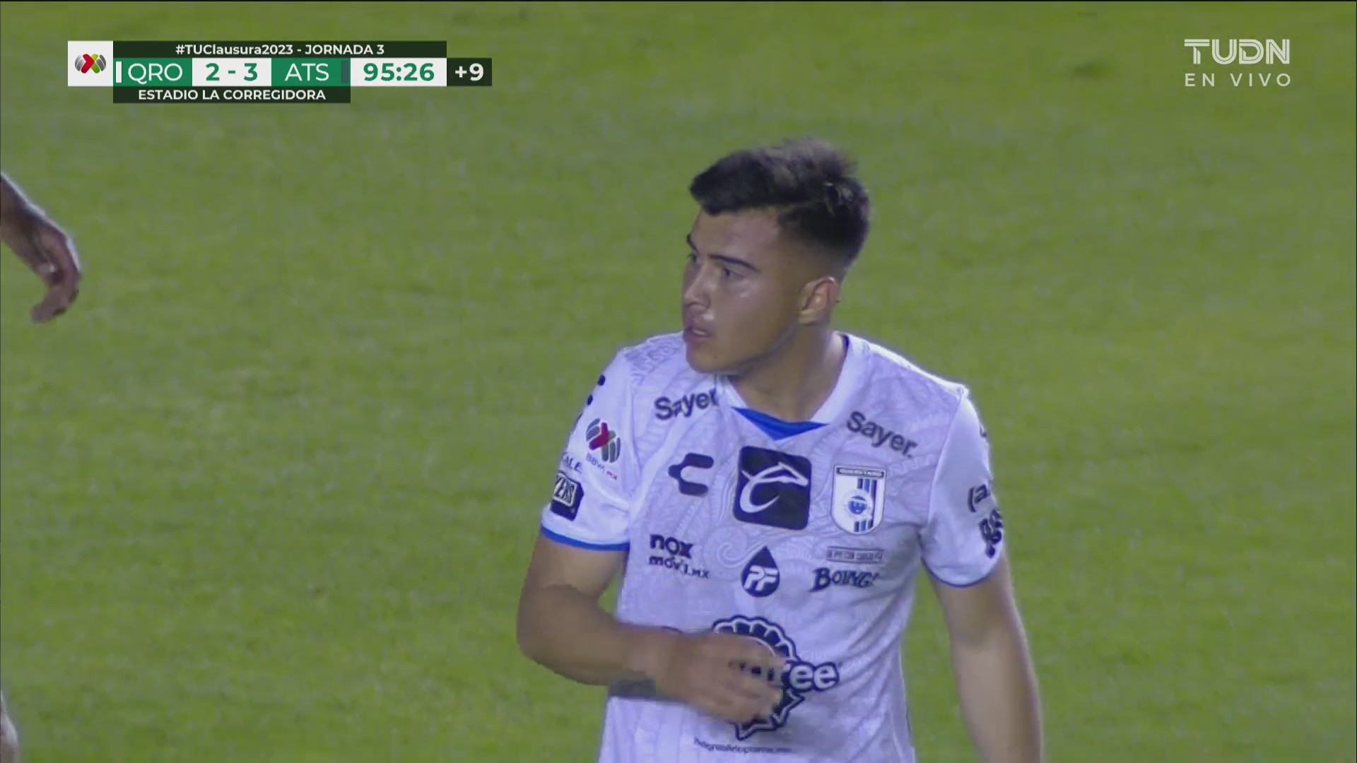 ¡Era el empate! Ettson Ayón remata y pega en el poste al 94’ | TUDN Liga MX | TUDN