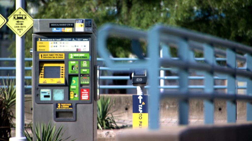 Un peatón muere atropellado al ser impactado por un tren de Trinity ...