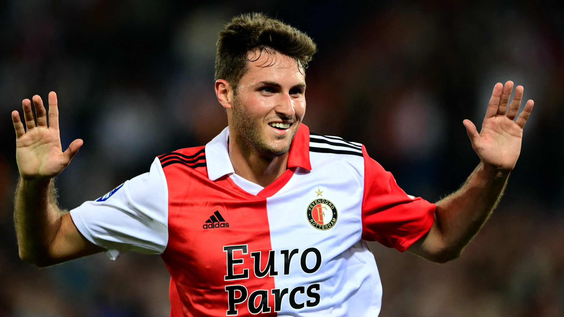 Santi Giménez es llamado "peleador callejero" en los Países Bajos ...