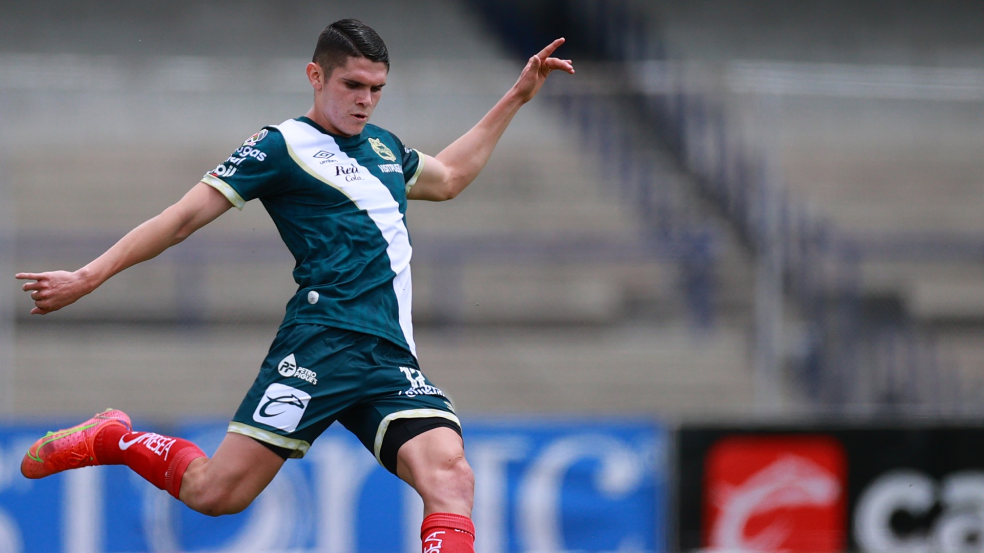 América tiene interés en Israel Reyes, del Puebla, como refuerzo | TUDN ...