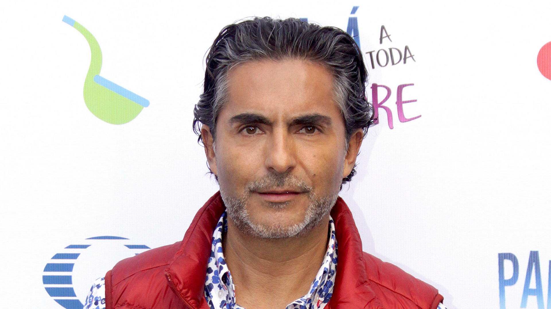 Raúl Araiza cumplió 52 años y lo celebramos con sus mejores imágenes ...