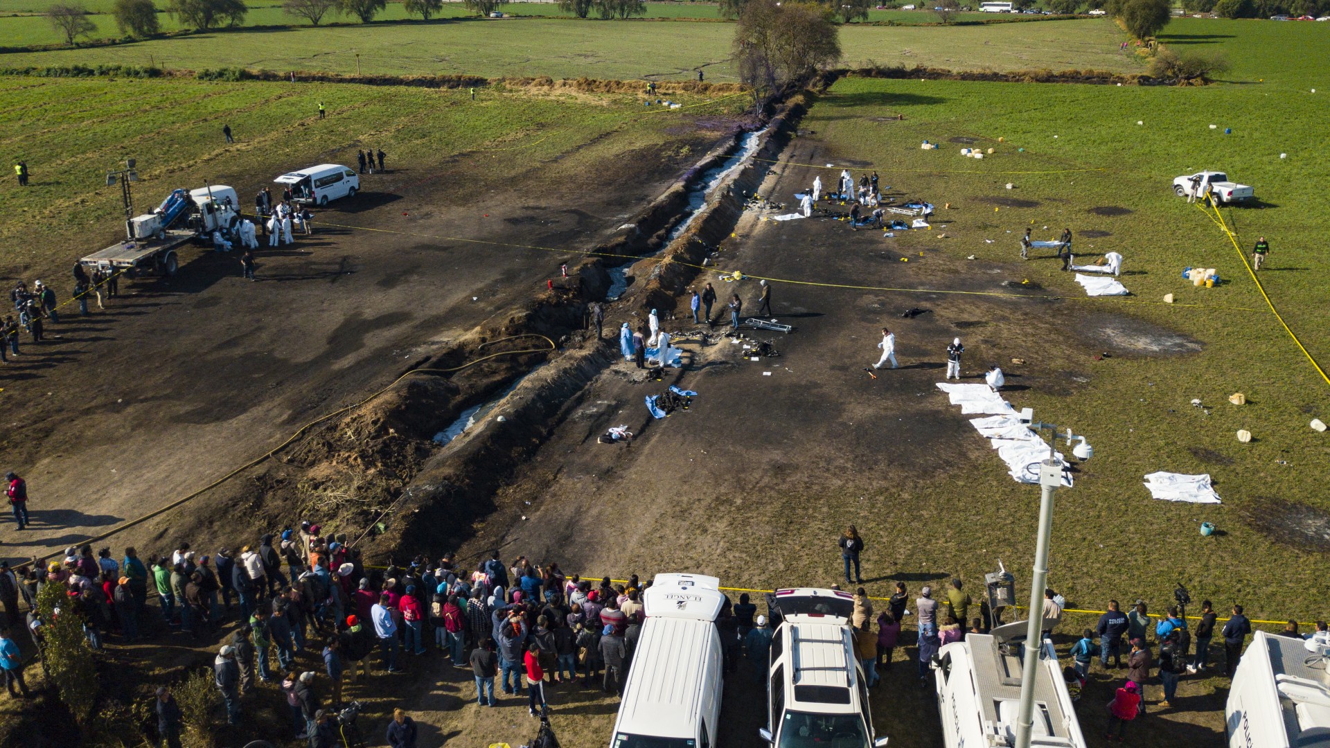 Investigan a funcionarios encargados de atender la fuga de gasolina que ...
