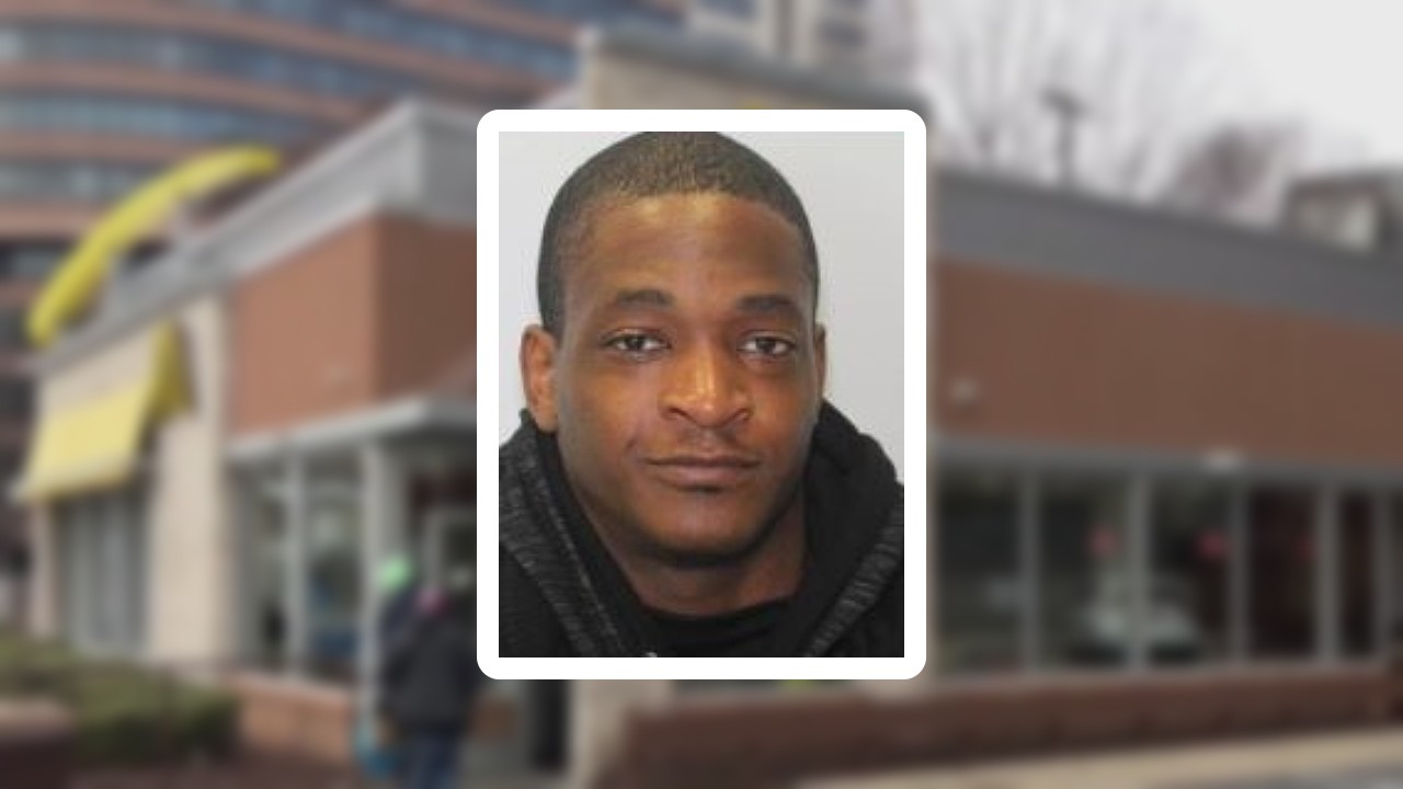 Arrestan a sospechoso de apuñalar a 3 personas en un McDonald's de ...