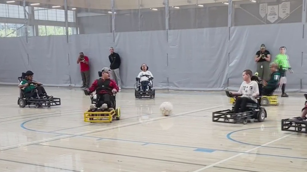 ¿Qué es y cómo se juega el Power Soccer? | Video | Univision Phoenix ...