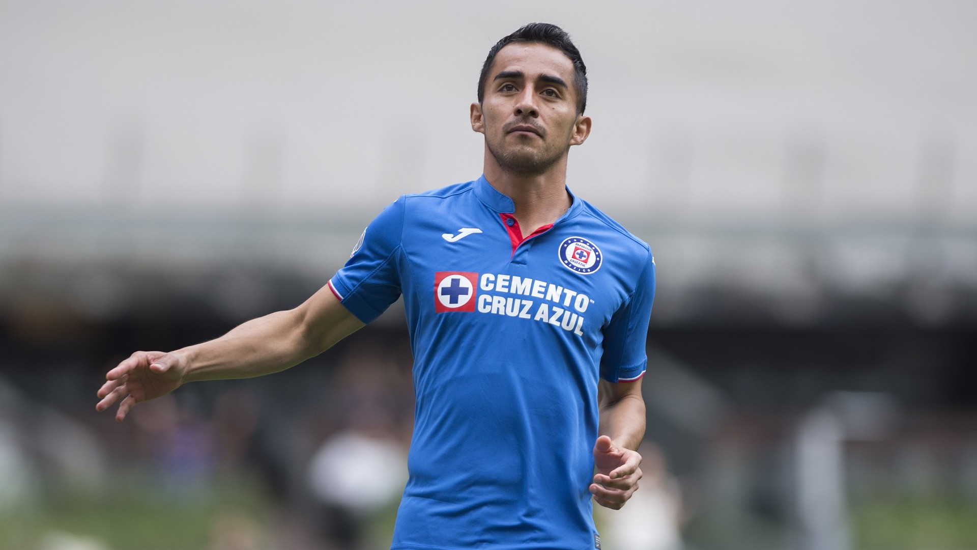 De migrante a leal a Cruz Azul: la difícil travesía de Rafael Baca ...