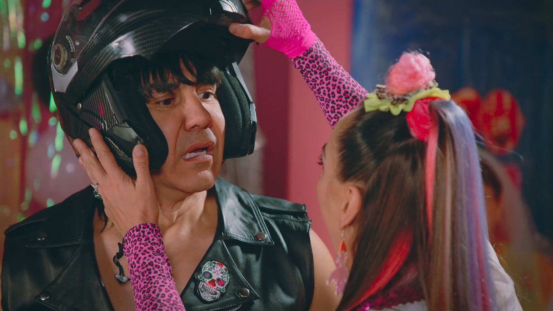 El Vítor regresa y se entera que Nacaranda está por casarse con otro ...