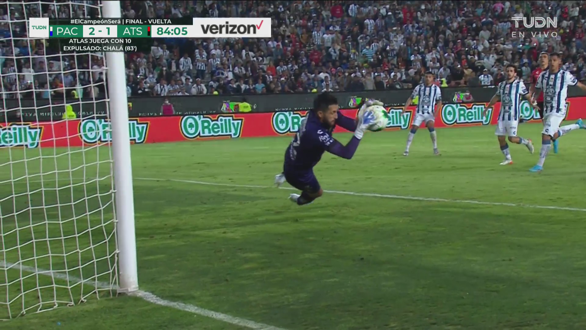 ¡Era para más! Bryan González no puede rematar con potencia | Deportes ...