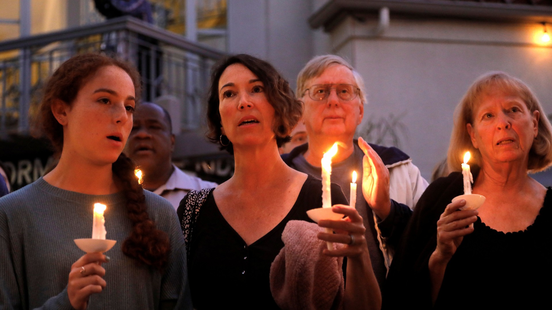 En un minuto: Funeral para despedir a la mujer que protegió a un rabino ...