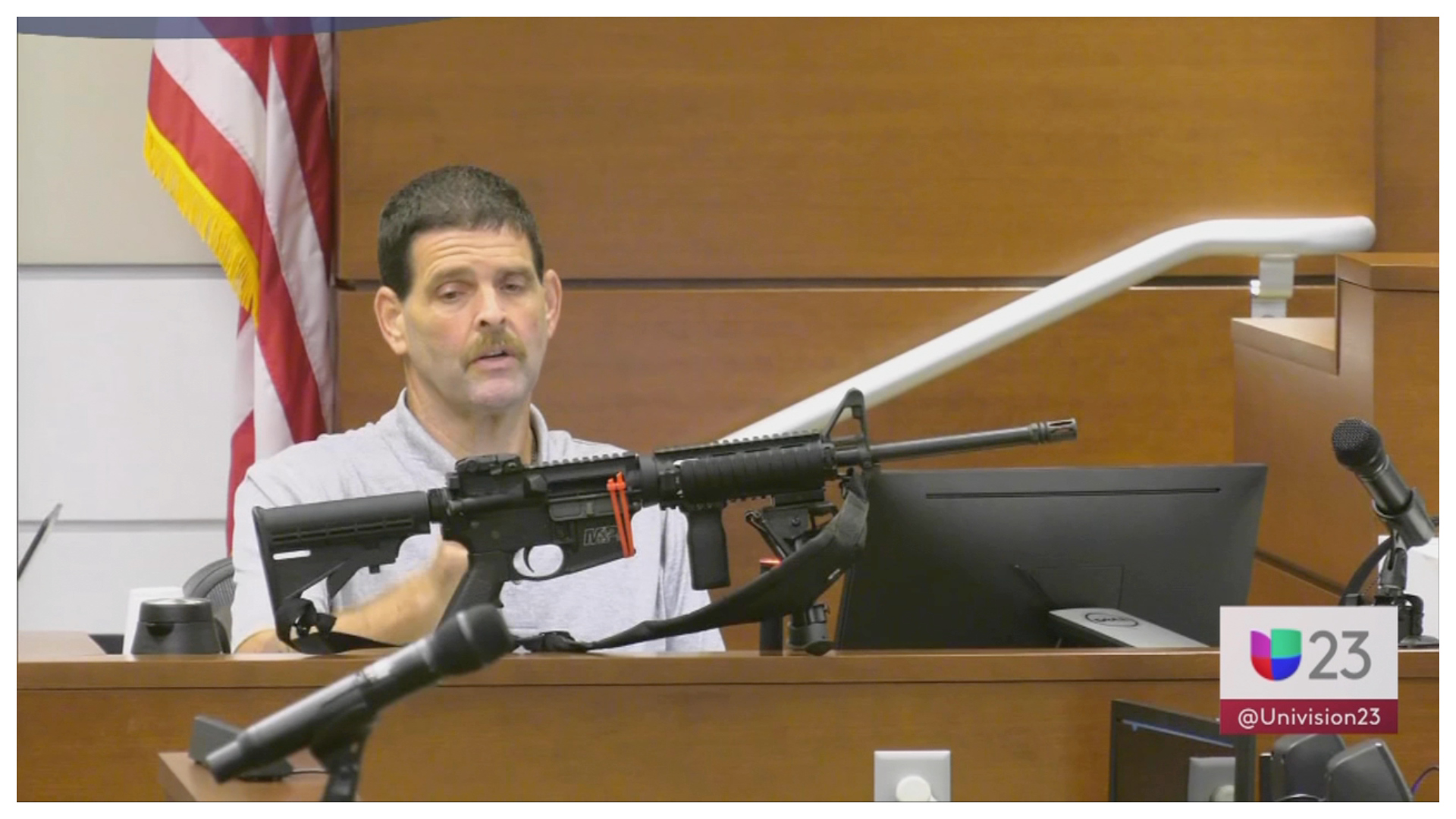 Juicio a Nikolas Cruz: testifica persona que le vendió el arma | Video ...